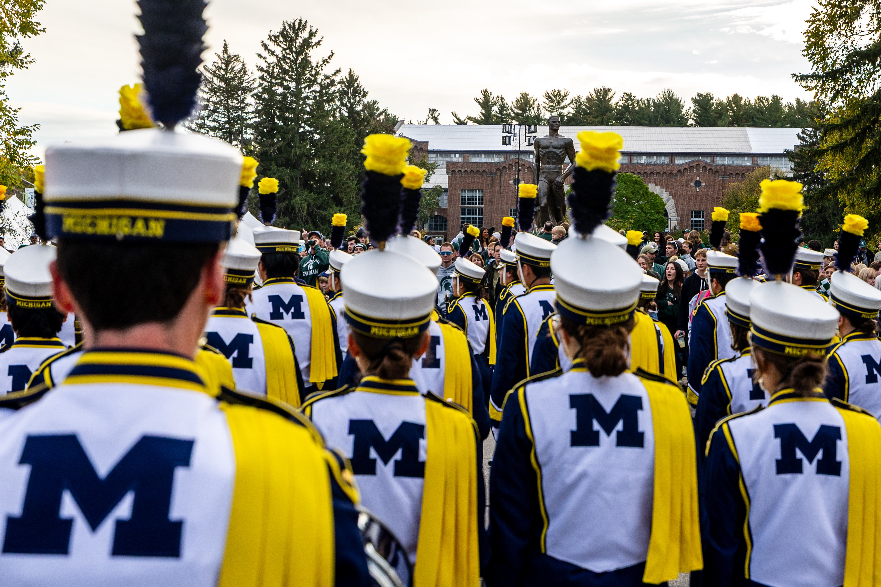 See the atmosphere in East Lansing ahead of rivalry game - mlive.com