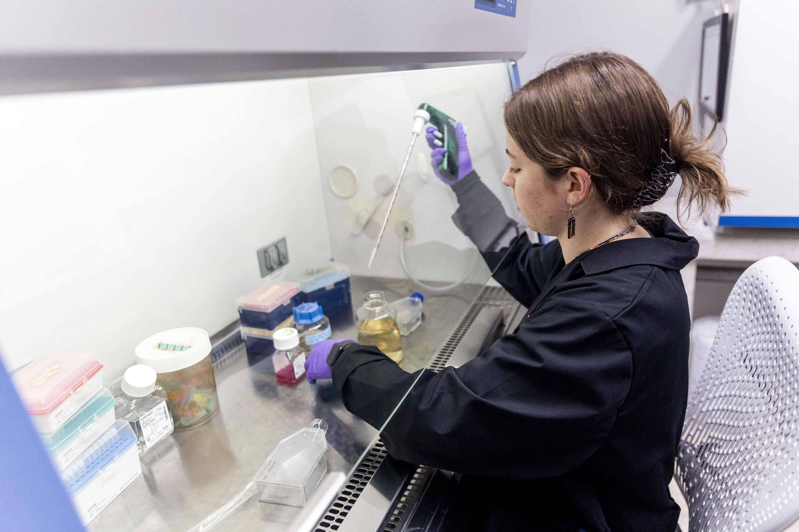 Federal funding cuts a threat to slowing MSU cancer treatment research ...