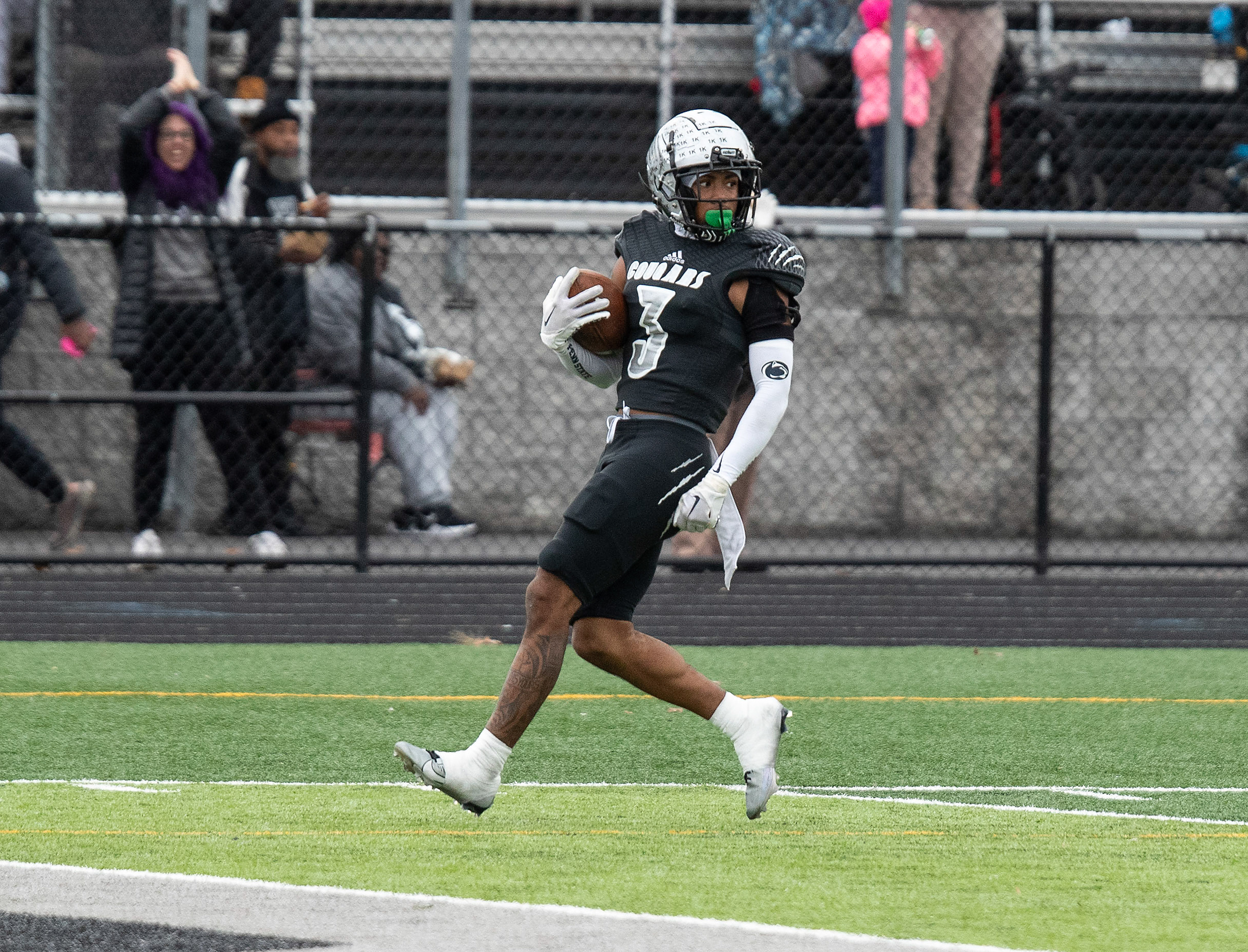 Harrisburg defeats Cedar Crest 54-28 in District 3-6A high school ...