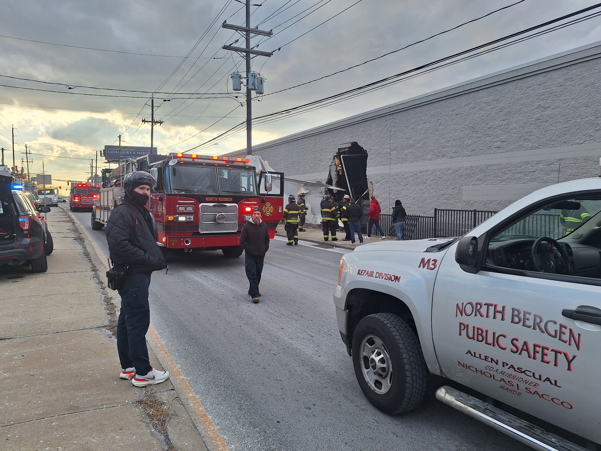 Dump truck plows through side of North Bergen Target - nj.com