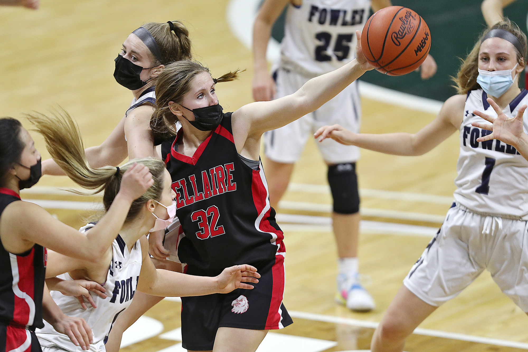 MHSAA Division 4 girls basketball championship: Fowler vs. Bellaire ...