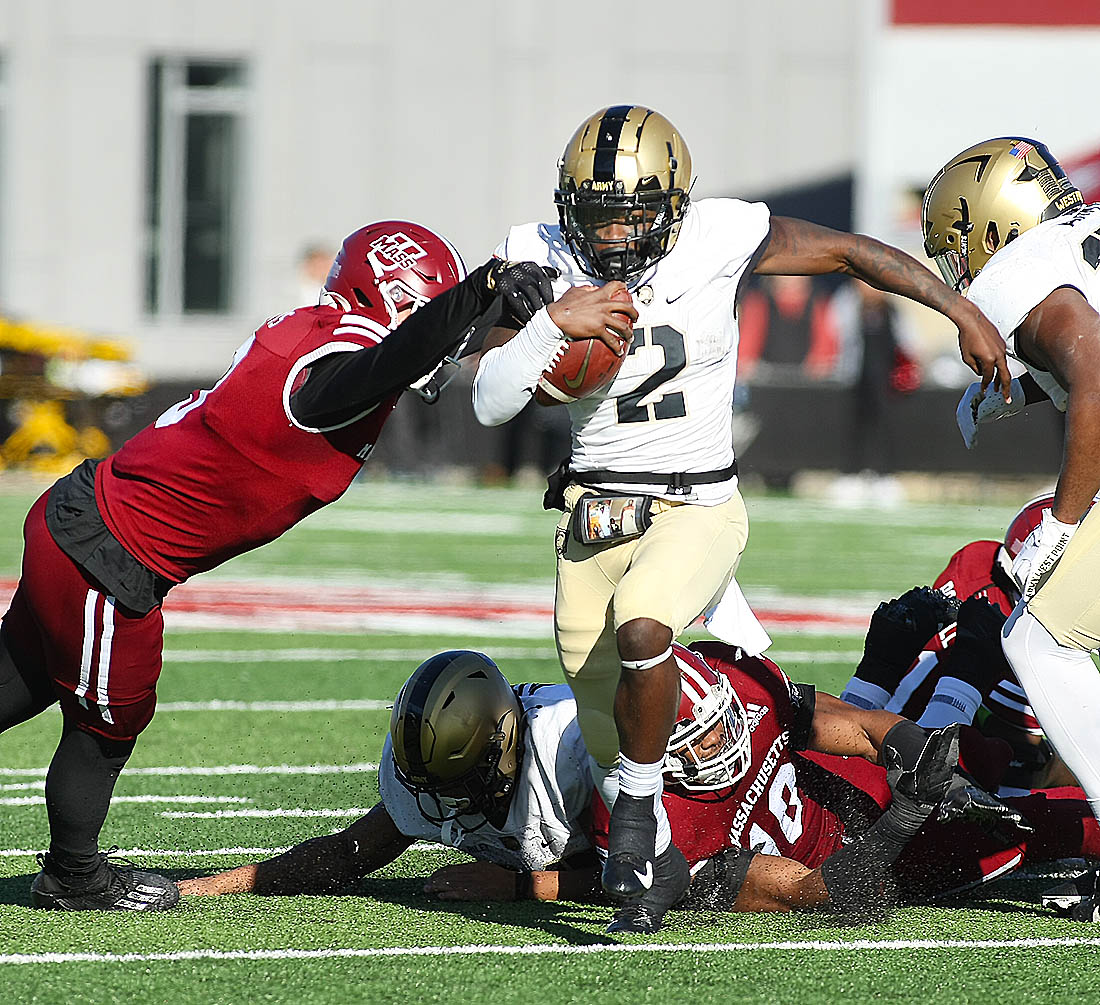 UMass Football vs Army 11/26/22 - masslive.com