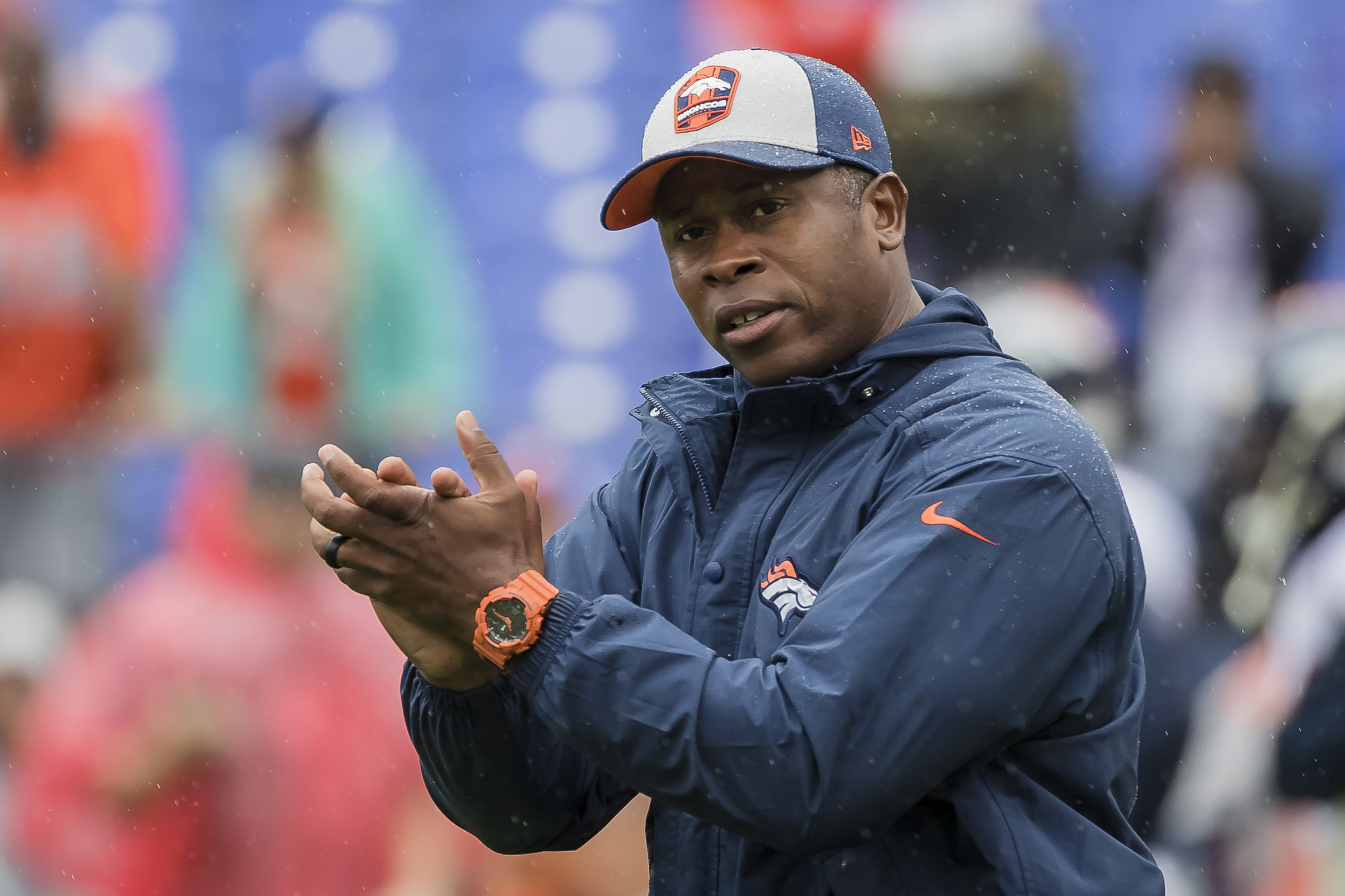 Broncos bring back Vance Joseph as defensive coordinator, sources say