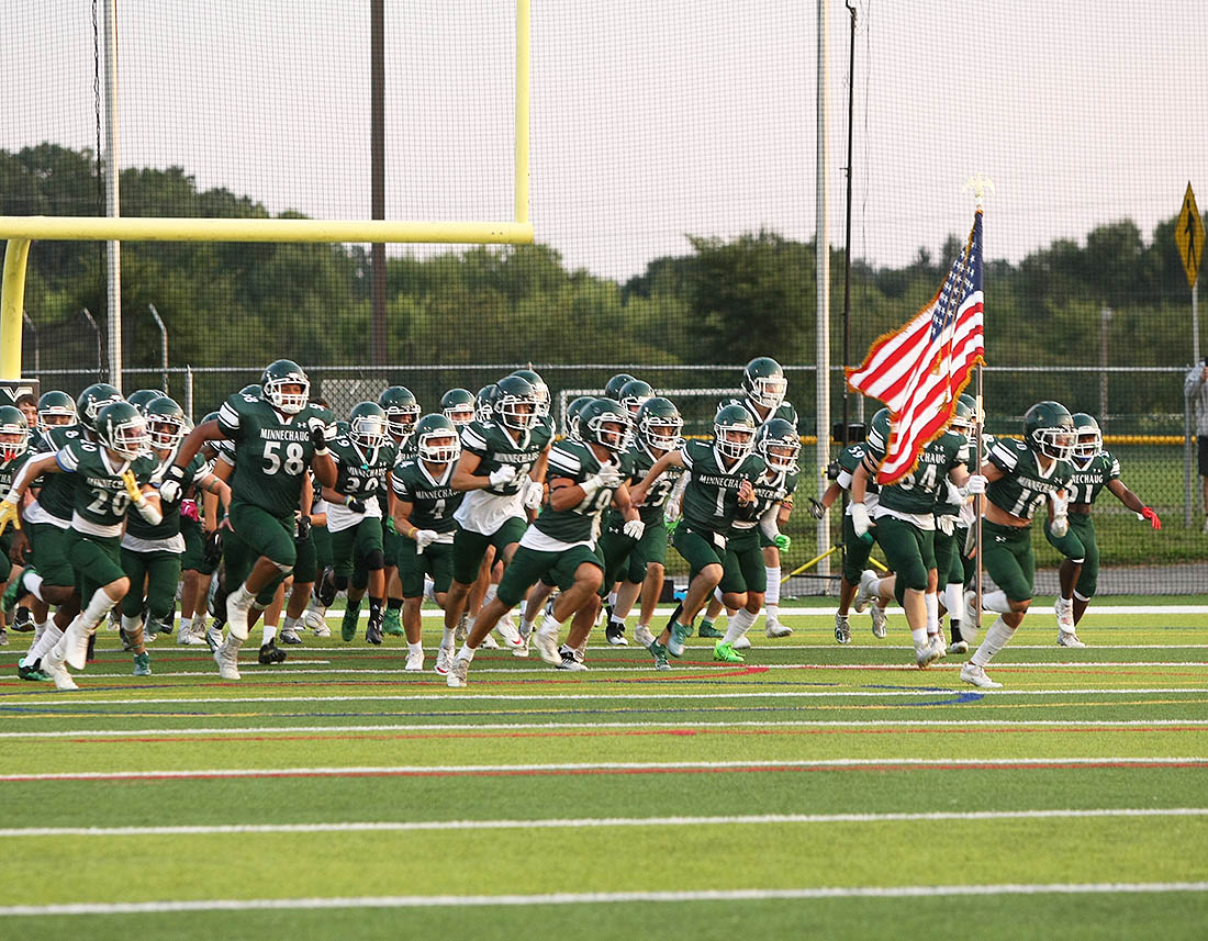 West Springfield vs Minnechaug Football 9/9/22 - masslive.com