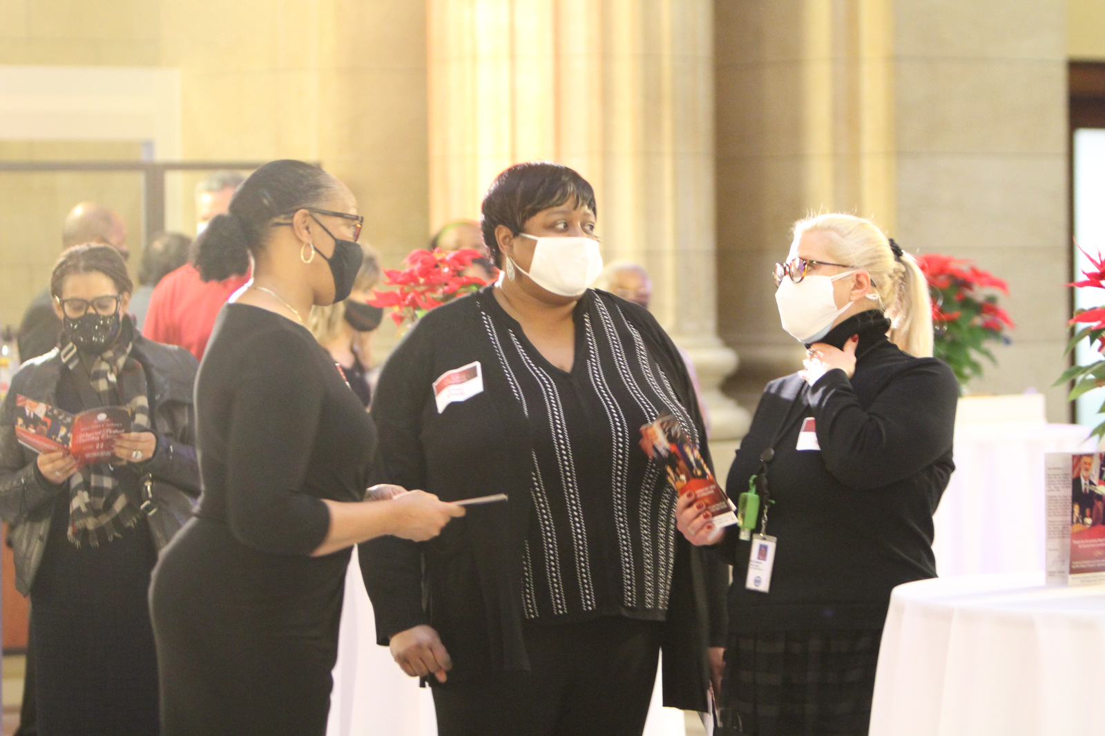 Outgoing Cleveland Mayor Frank Jackson unveils official portrait ...