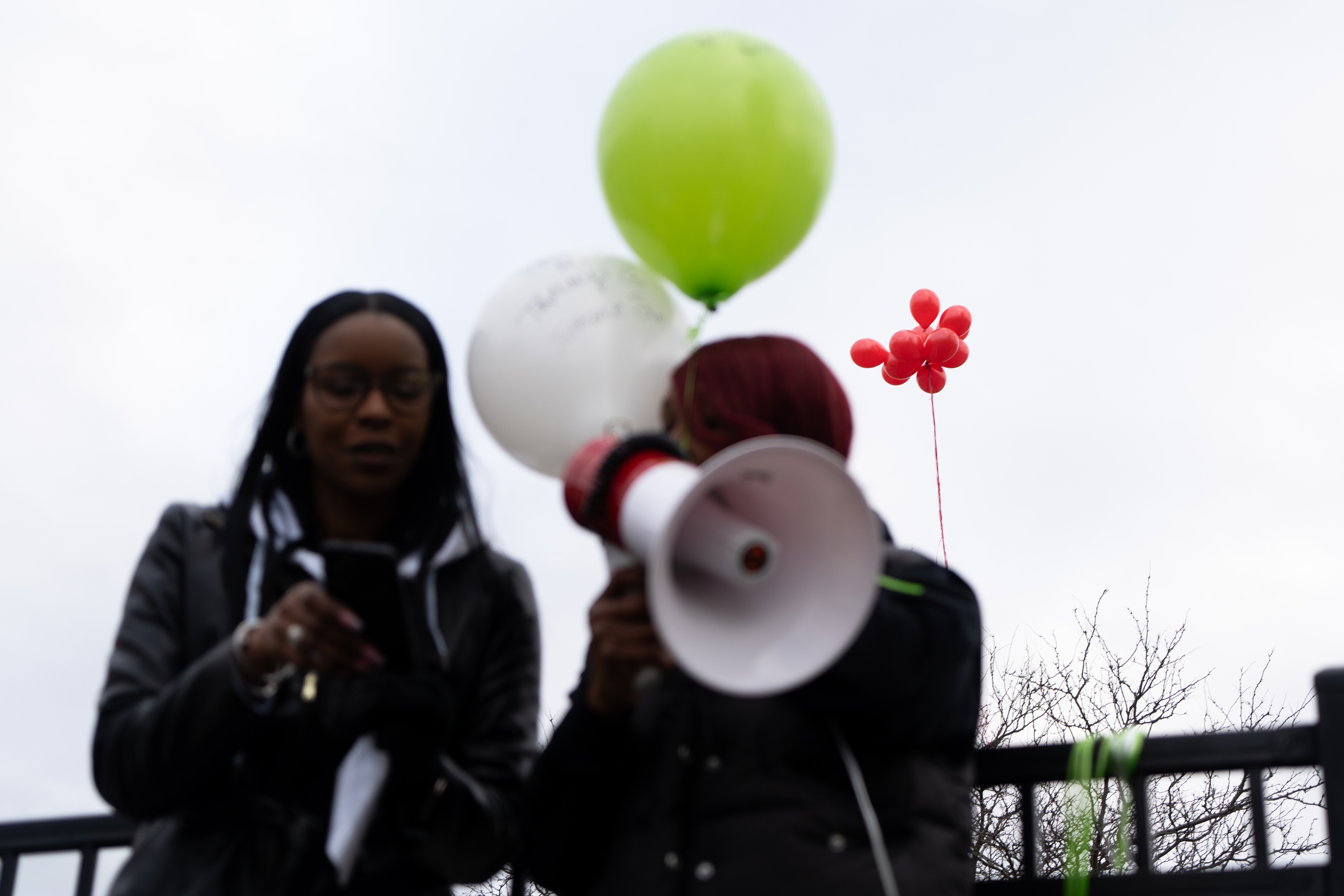 'Release to Healing': 200 balloons soar into the sky as Flint lets go ...