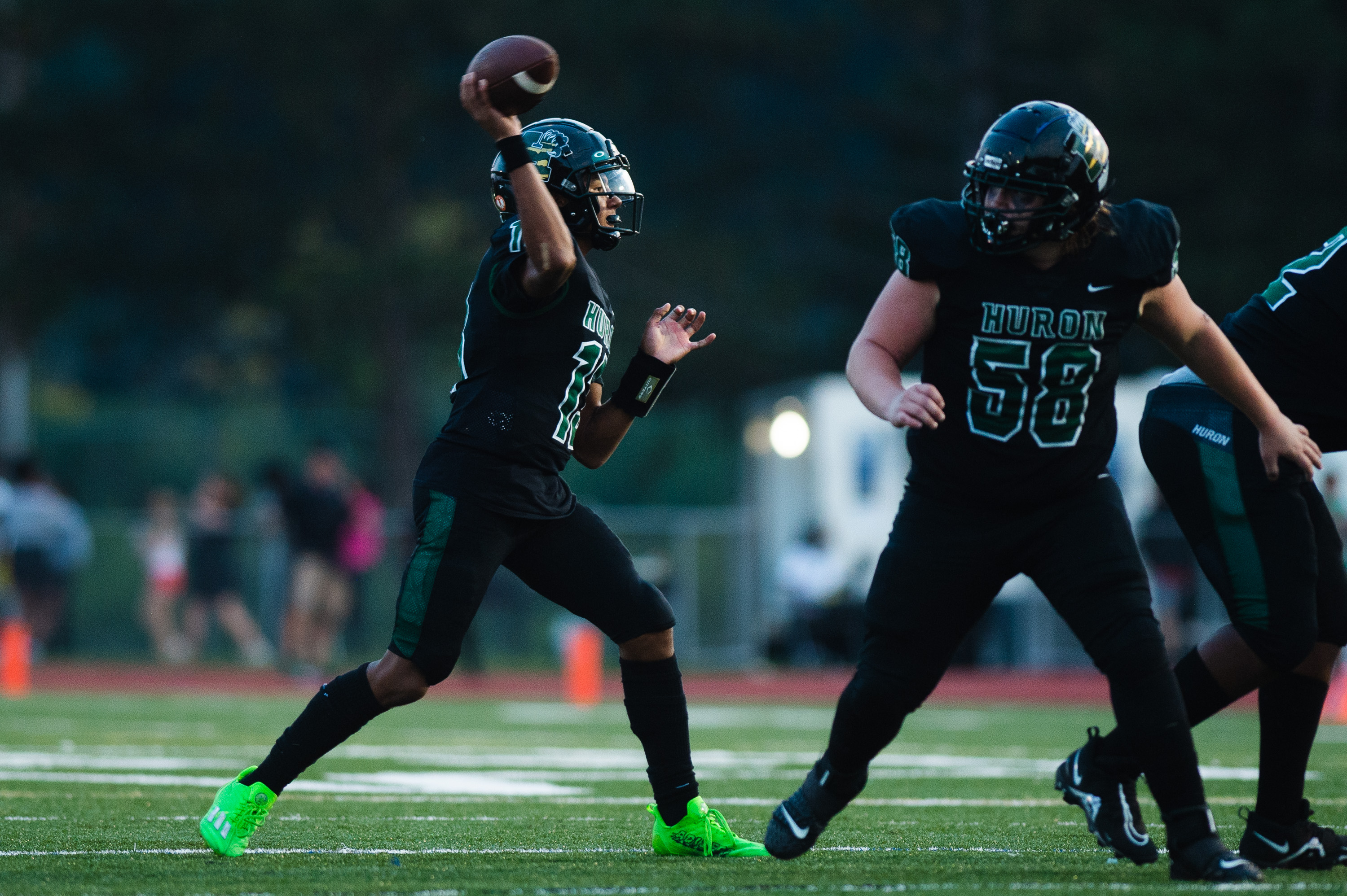 Ann Arbor Huron hosts Temperance Bedford - mlive.com