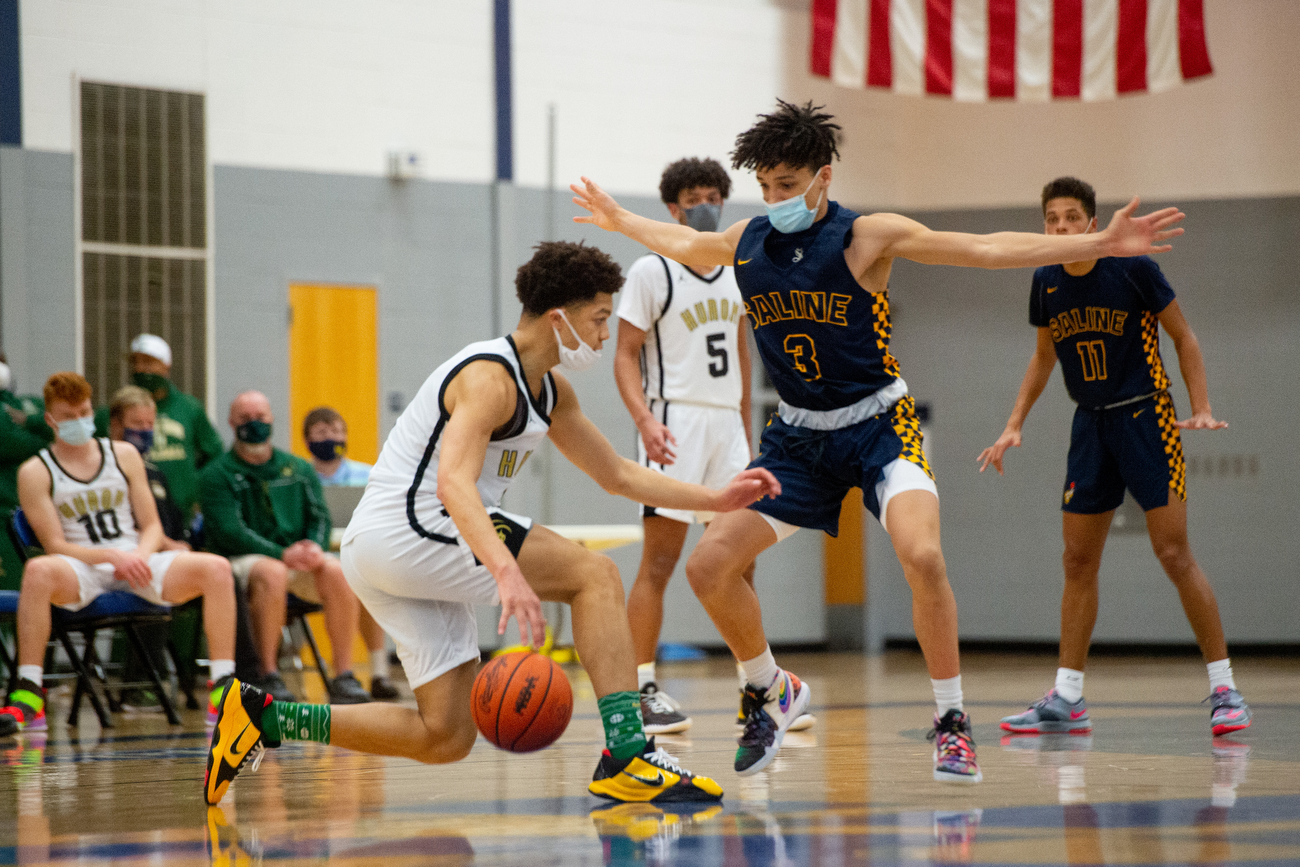 Ann Arbor Huron vs. Saline boys basketball districts - mlive.com
