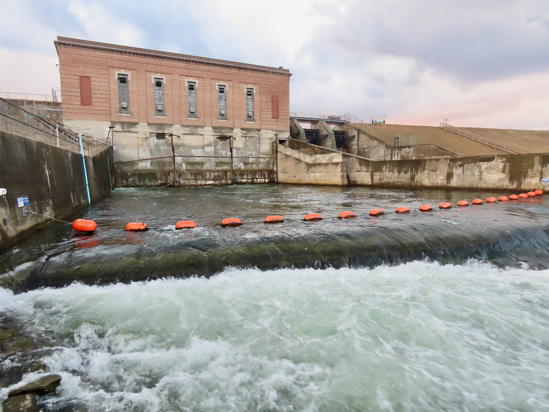 Consumers Energy plans to sell fleet of 13 hydro dams - mlive.com