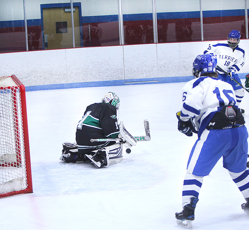 Minnechaug vs West Springfield Hockey 2/27/21 - masslive.com