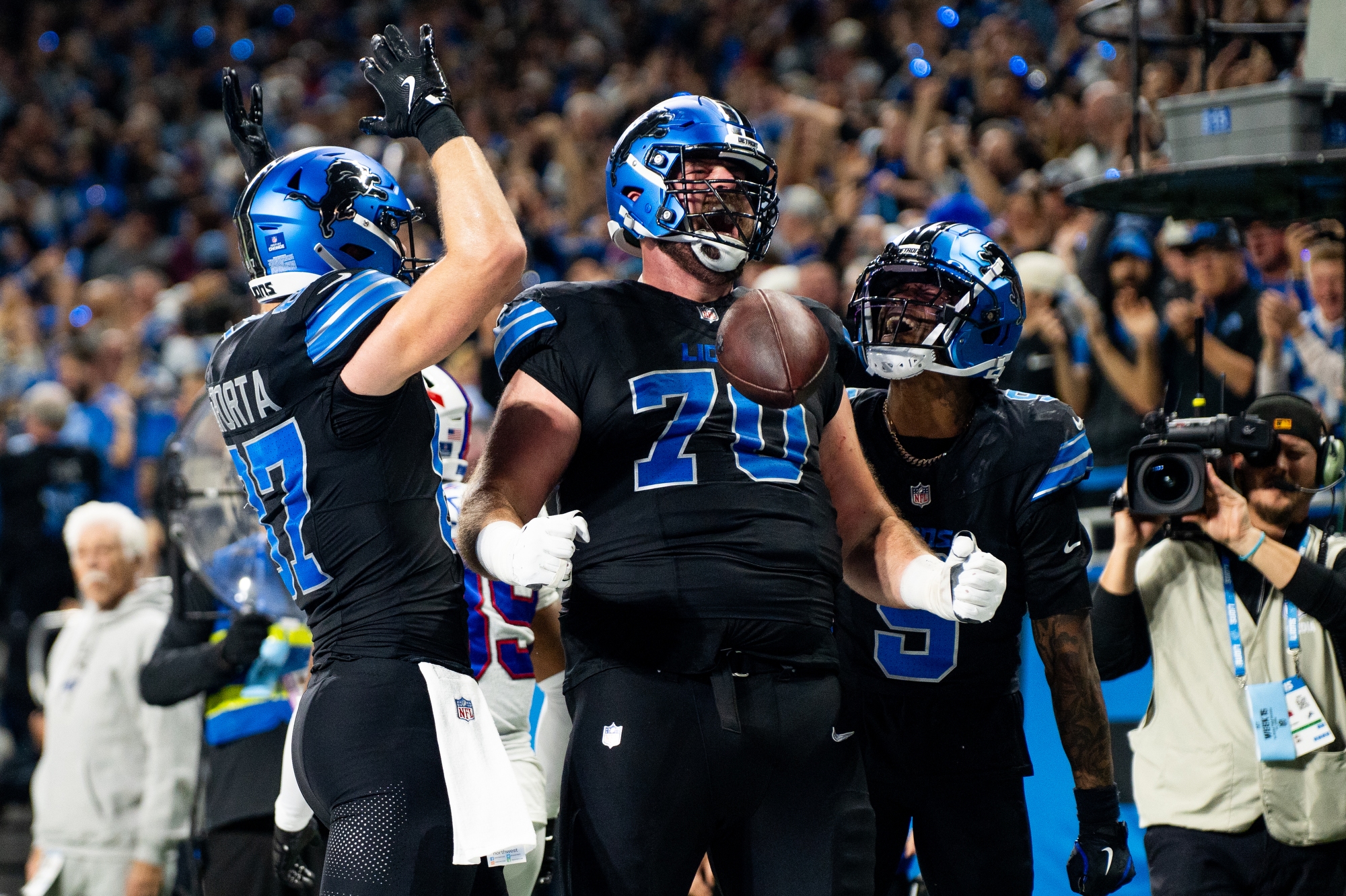 Historic moments, big plays highlight 2024 Flint-area sports photos ...