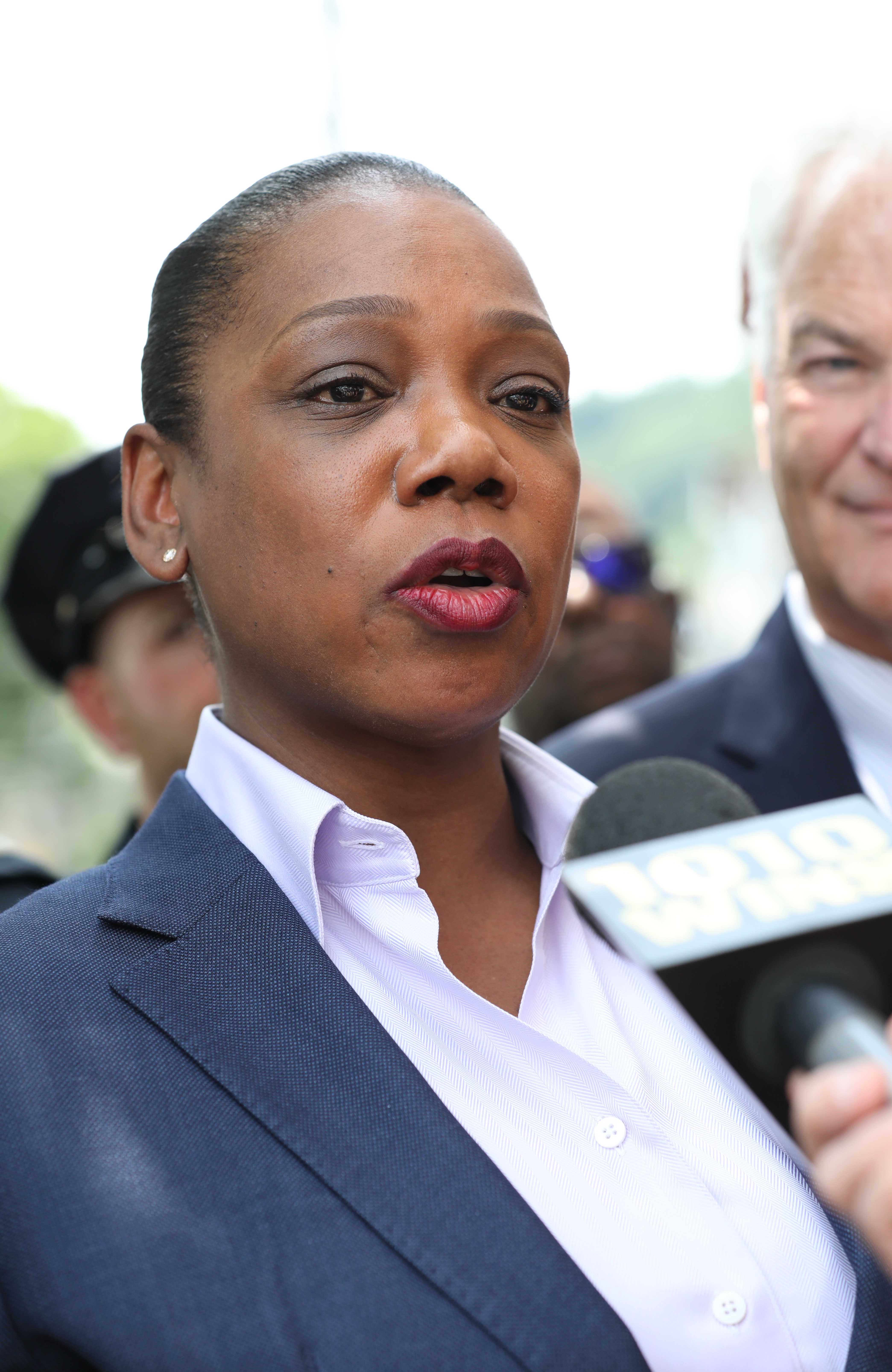 NYPD Commissior tours Stapleton - silive.com