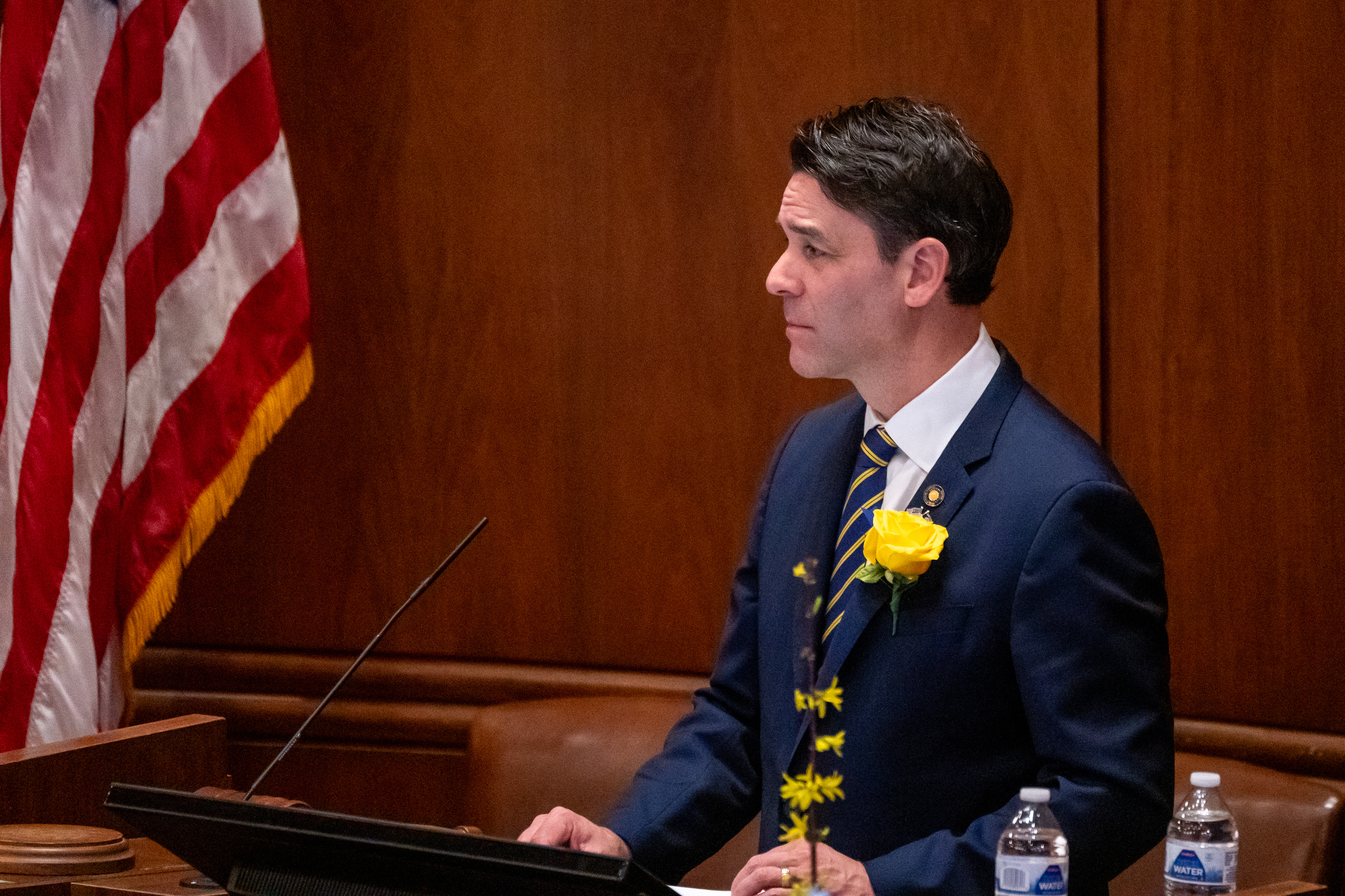 Oregon lawmakers sworn in at Salem Capitol January 2025 - oregonlive.com