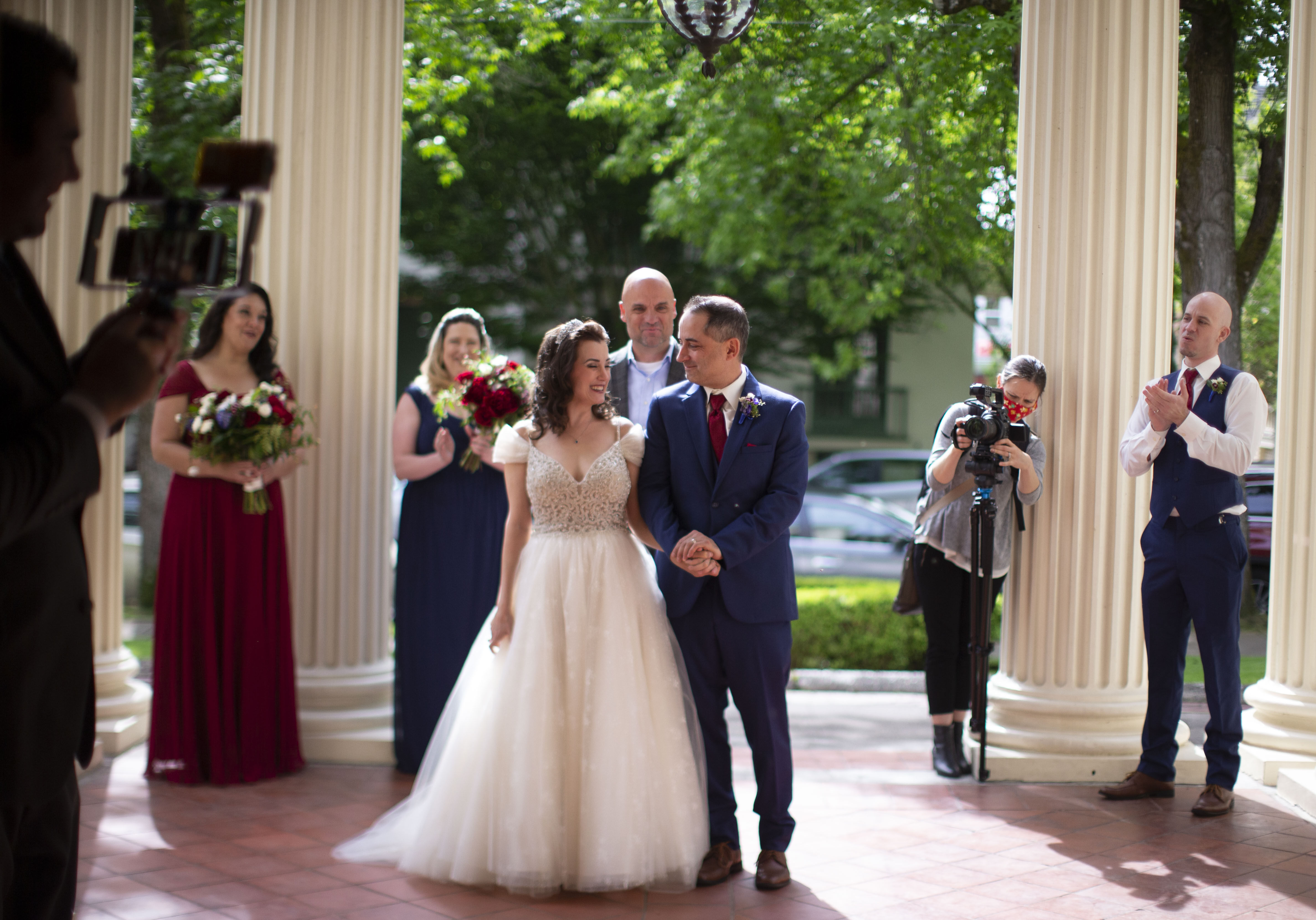 Couple holds Zoom wedding in coronavirus pandemic - oregonlive.com