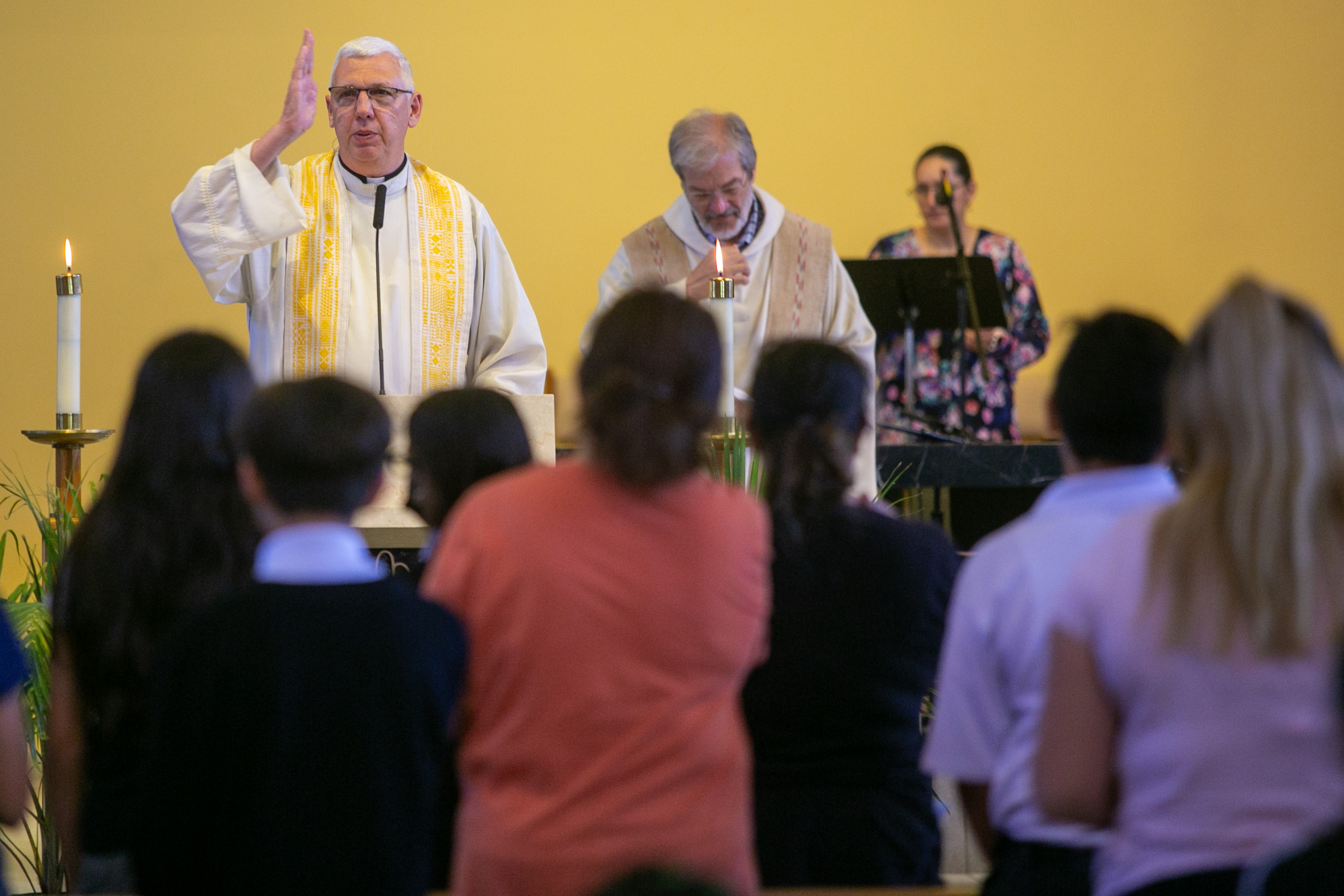 Vigil held for family killed in Wyoming shooting - mlive.com