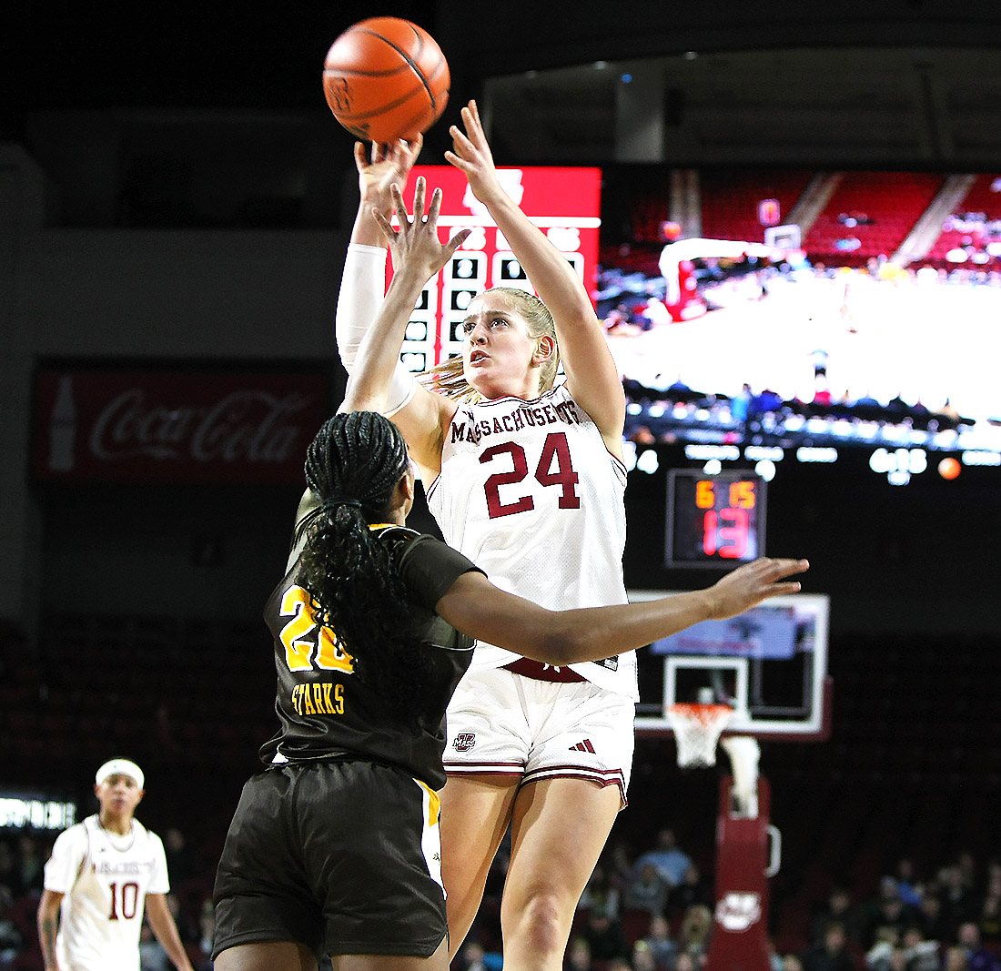 UMass Women's Basketball vs Western Michigan 12/31/25 - masslive.com