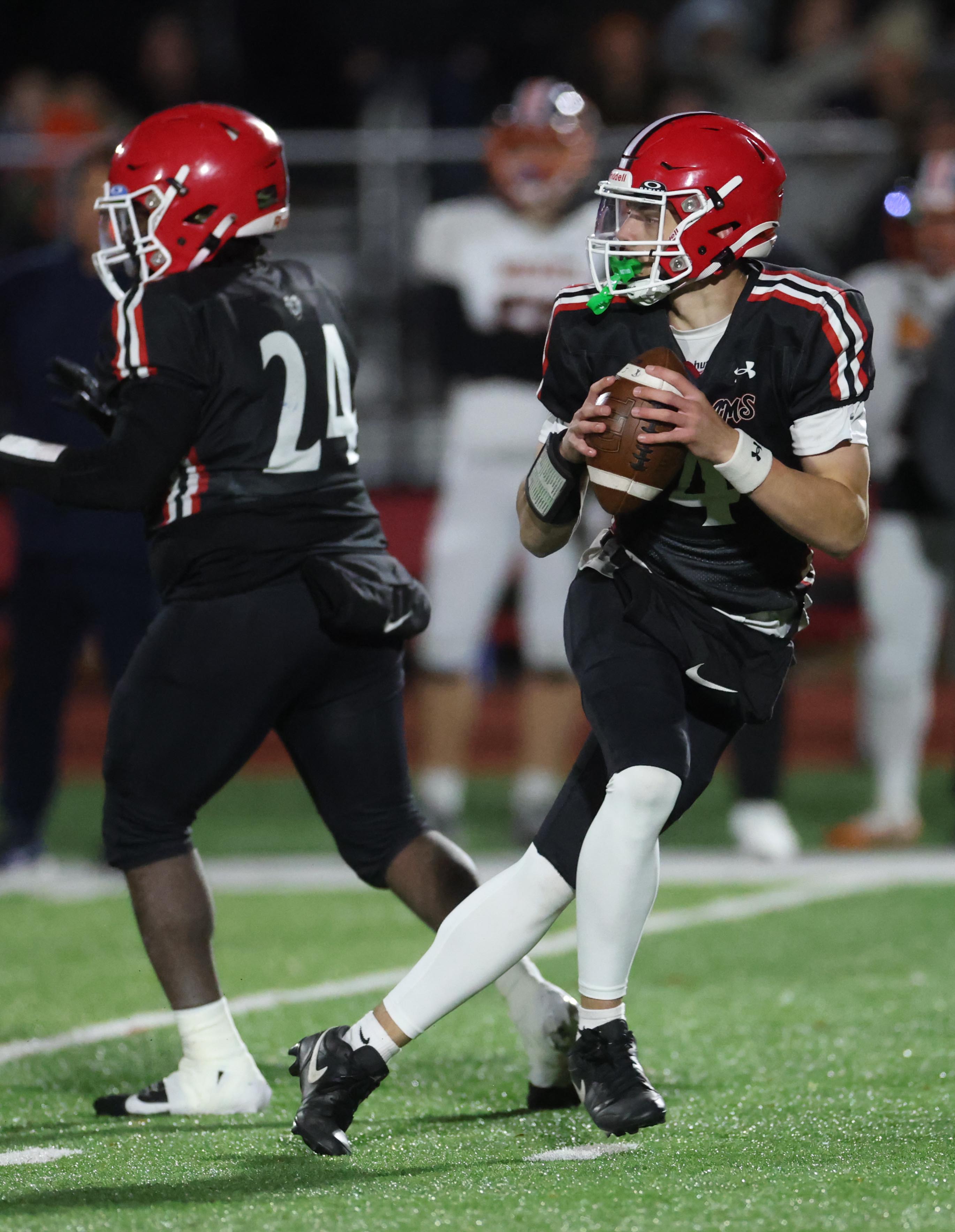 Class A/B/C-2 league championship between No. 1 Jamesville-DeWitt and ...