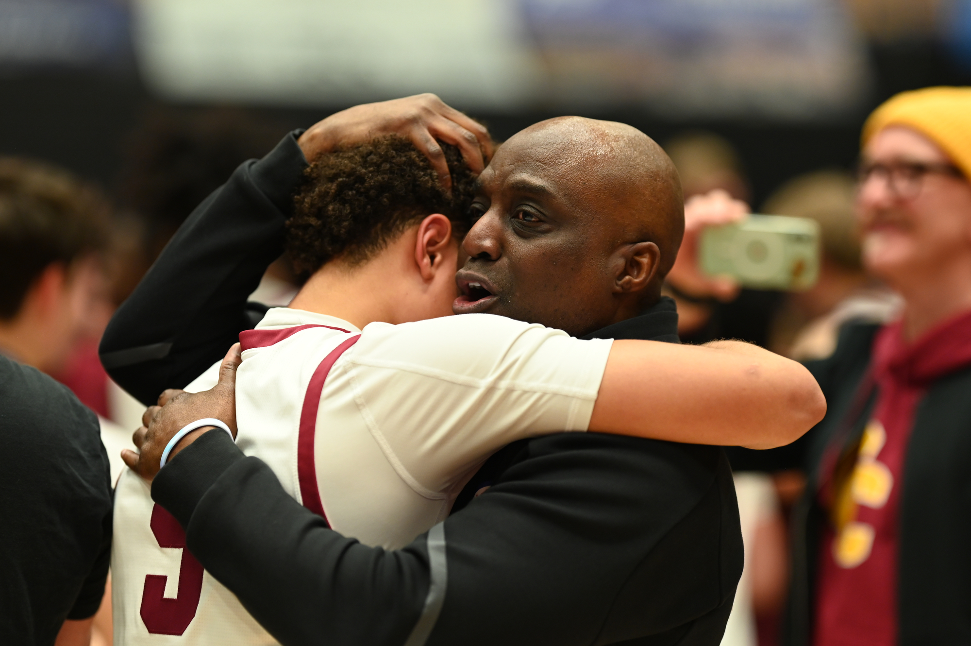 Central Catholic beats Roosevelt in Oregon 6A boys basketball ...