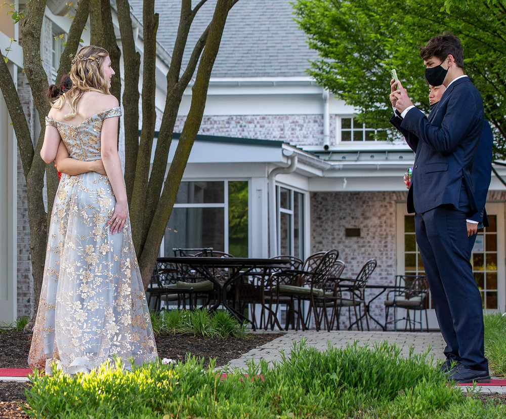 Harrisburg Academy prom 2021 - pennlive.com