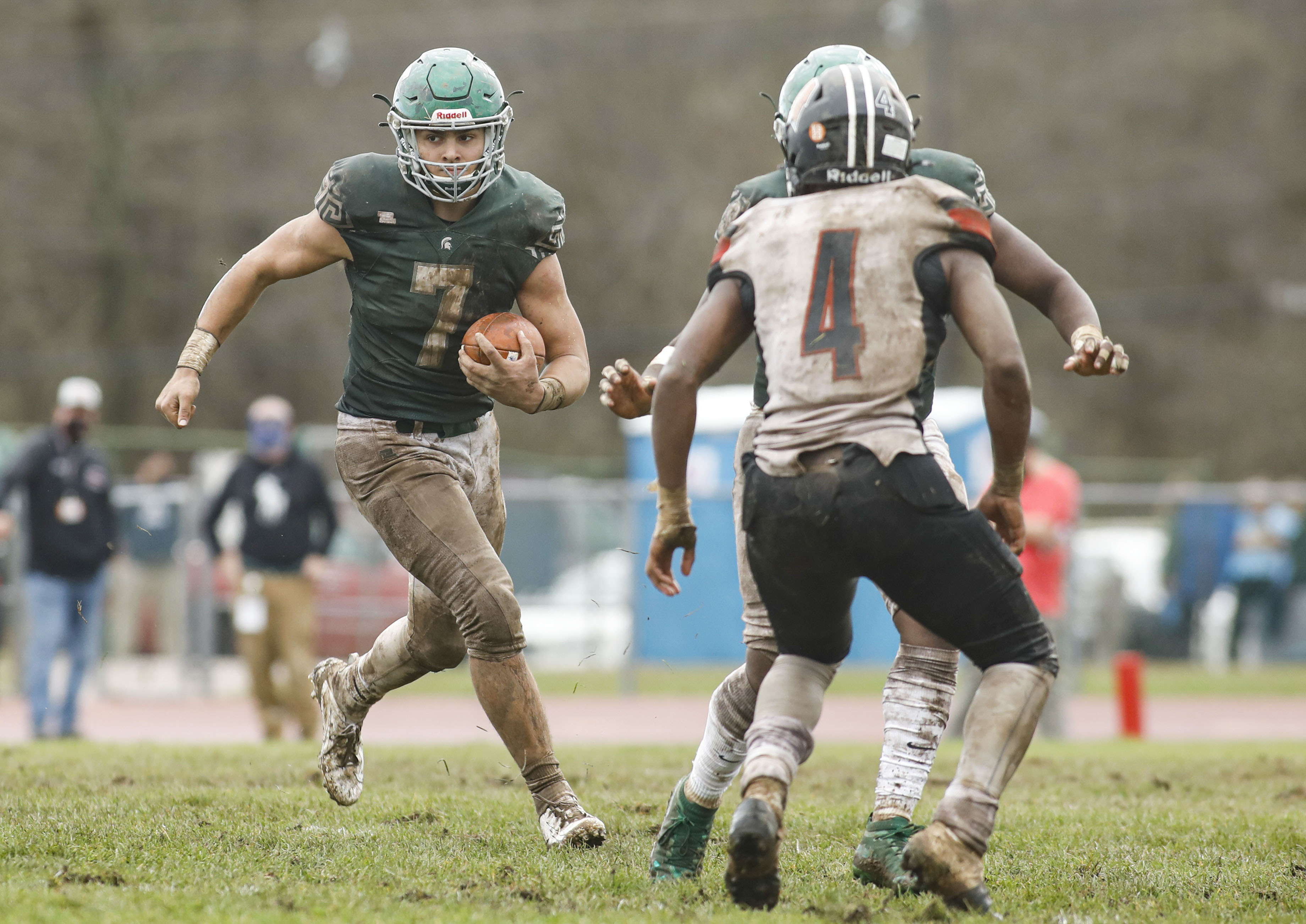 Steinert vs. Hamilton West in Thanksgiving Day football on November 26 ...