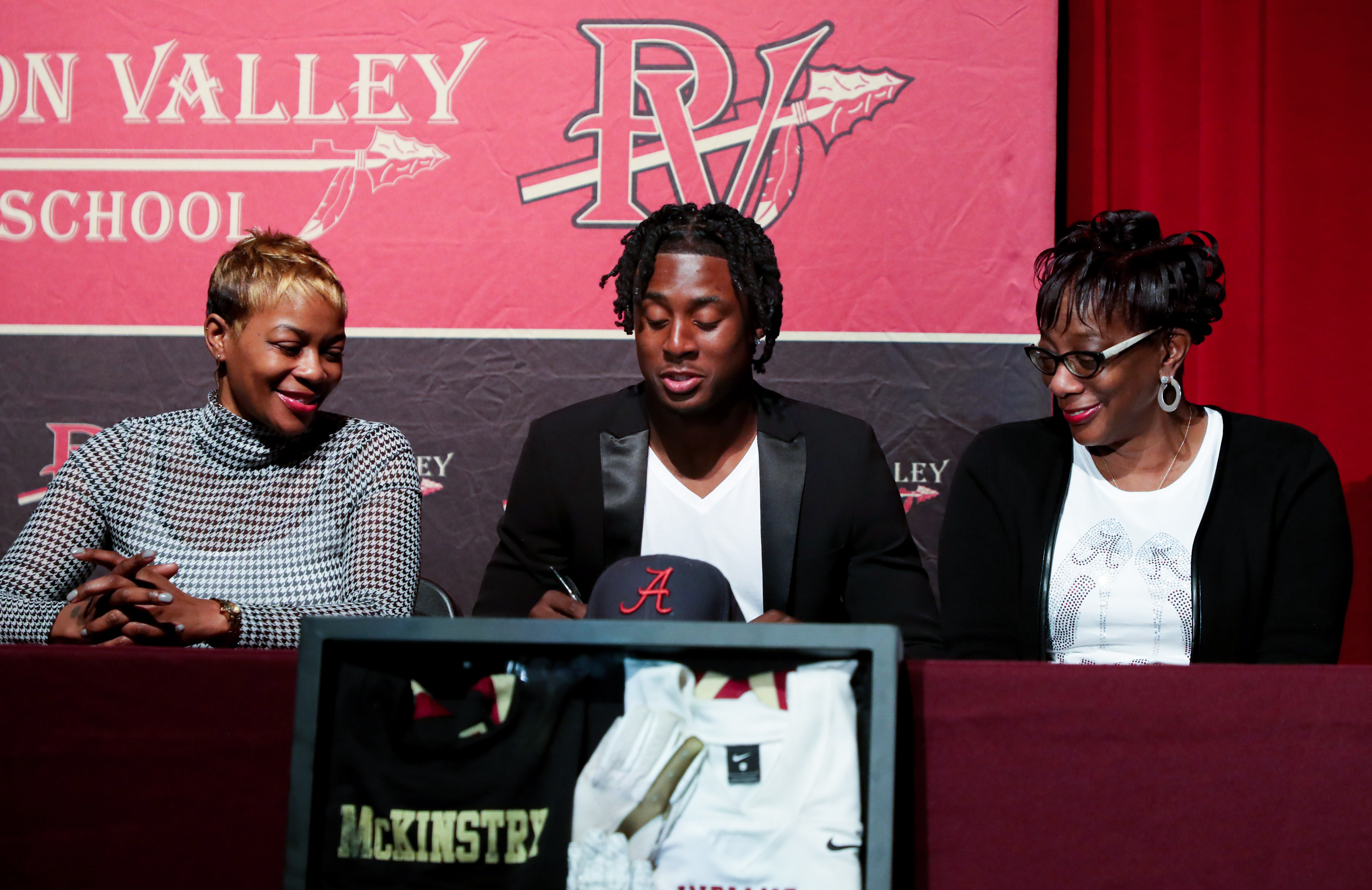 Pinson Valley football signings - al.com