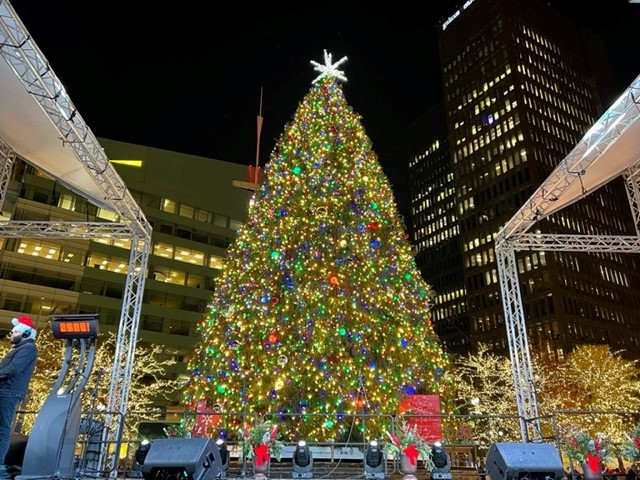 Detroit Tree Lighting 2021 - mlive.com