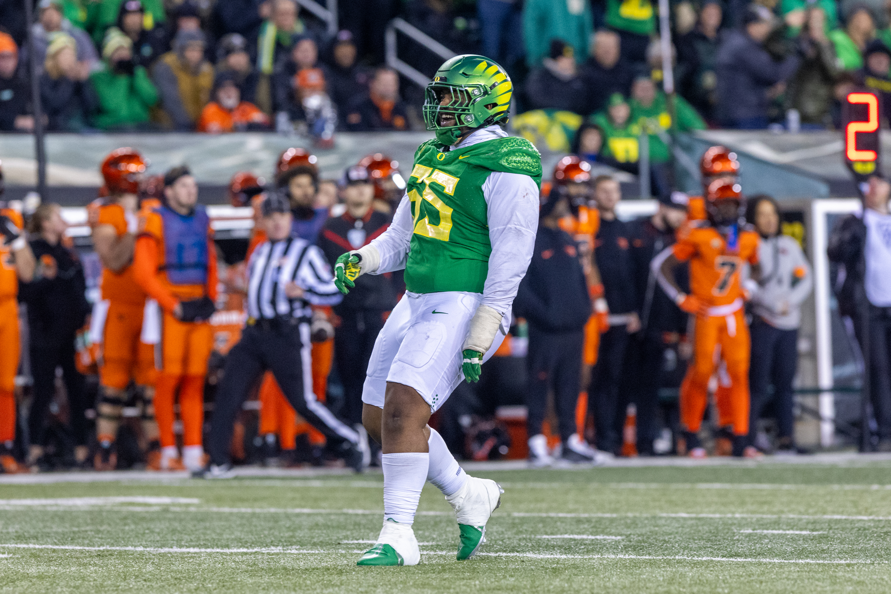 No. 6 Oregon Ducks vs. No. 16 Oregon State Beavers: Nov. 24, 2023 ...
