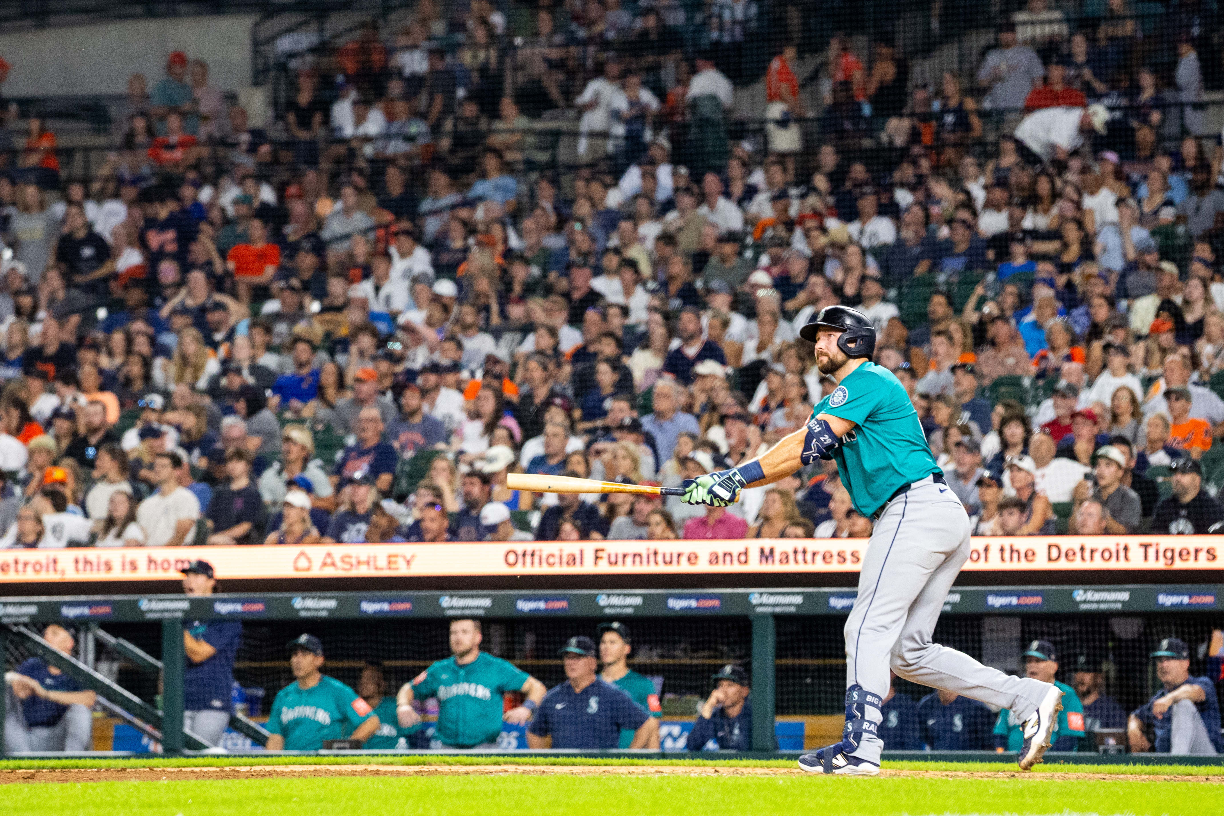Detroit Tigers host Seattle Mariners, celebrate 25 years of Comerica ...
