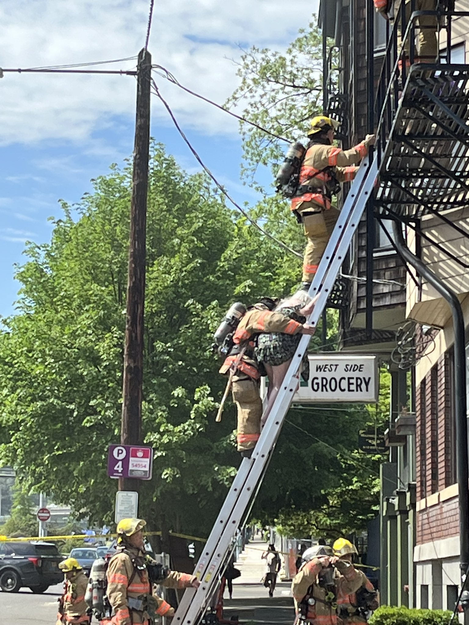 Apartment fire in southwest Portland - oregonlive.com