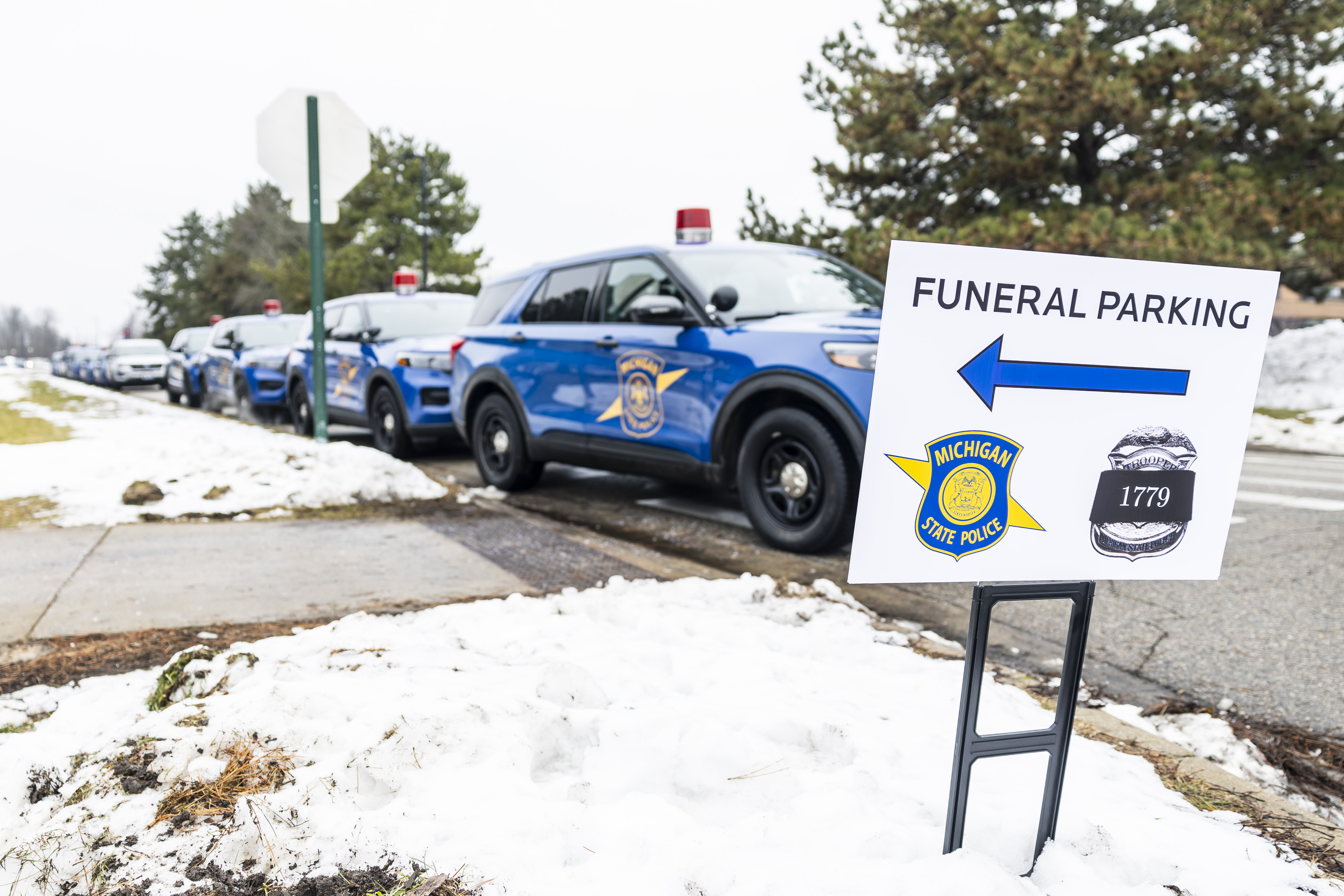 Thousands gather for fallen MSP Tri-City Trooper Joel Popp’s funeral ...
