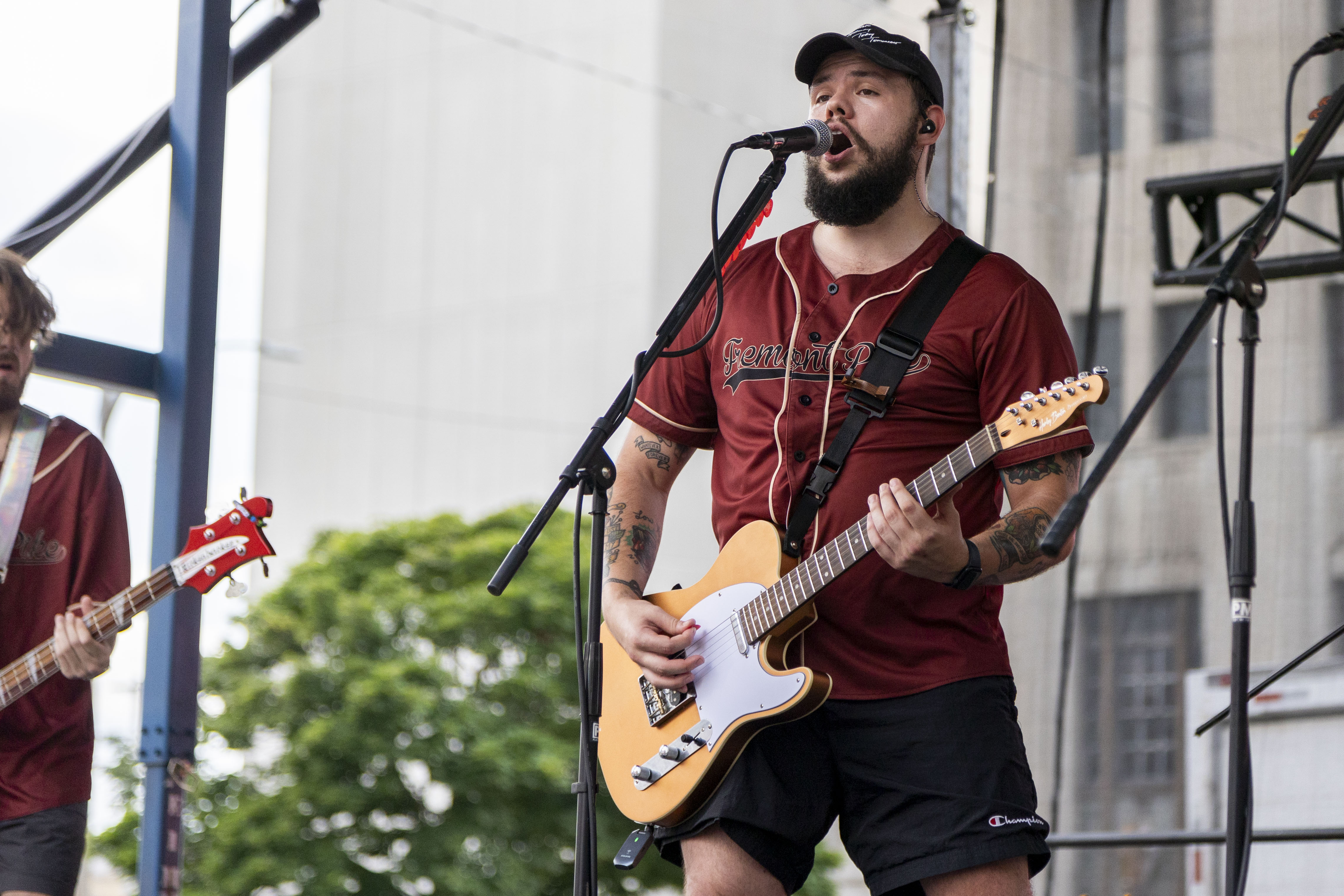 Hundreds flock to Buckham Alley for Alley Fest - mlive.com