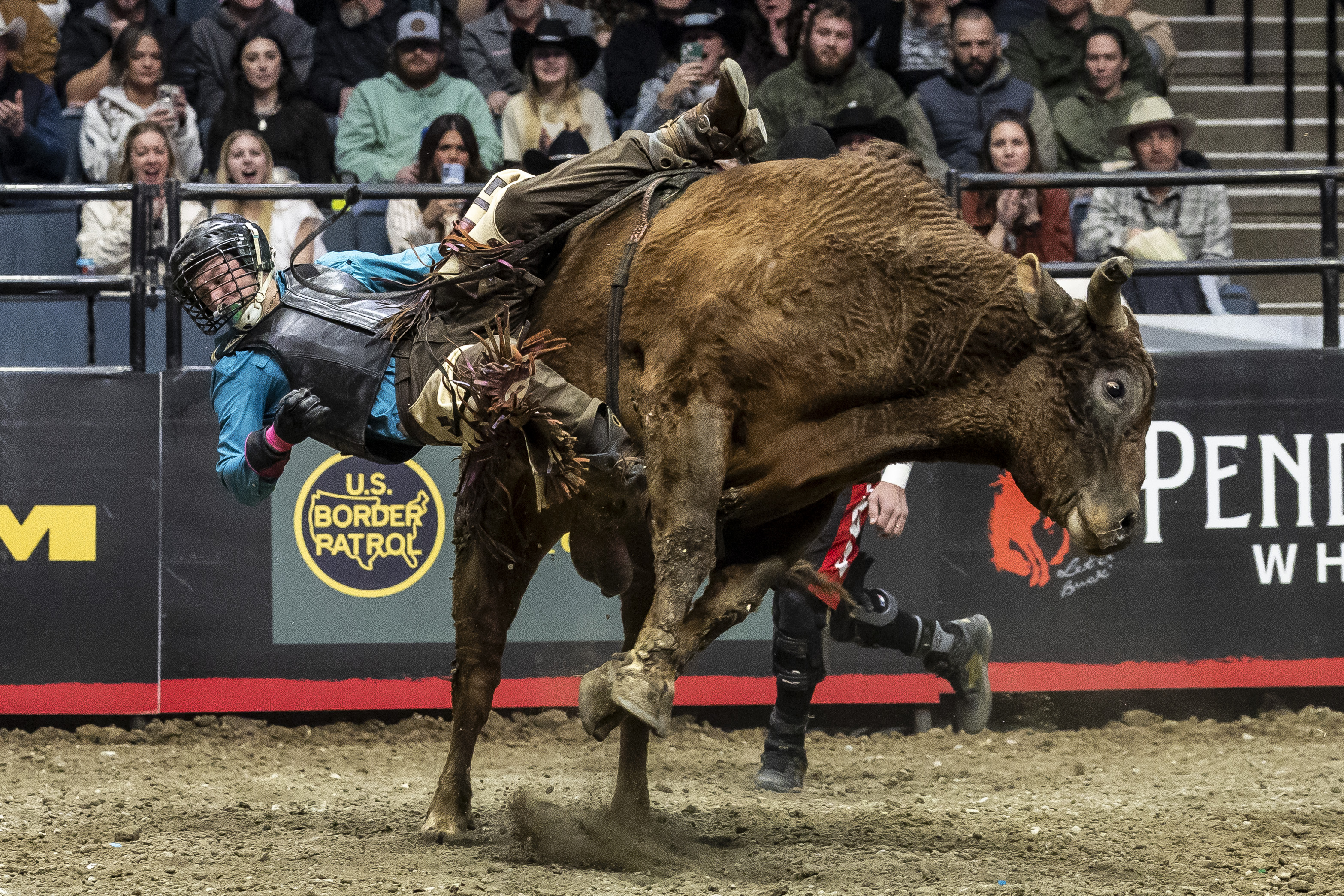 World’s best bull riders compete in Grand Rapids - mlive.com