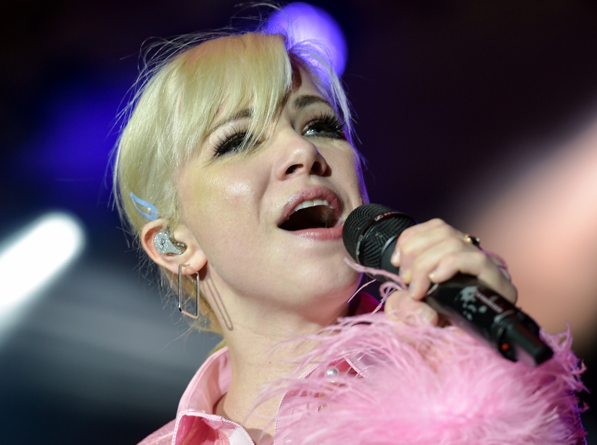 Carly Rae Jepsen at the Big E in 2019 - masslive.com