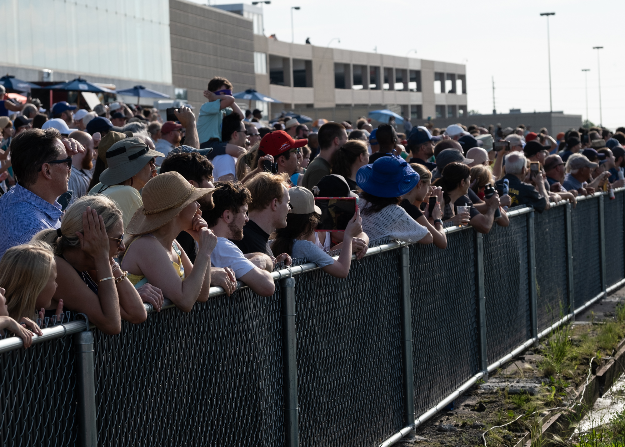 The 2025 Ohio Derby at JACK Thistledown Racino (30 photos) - cleveland.com