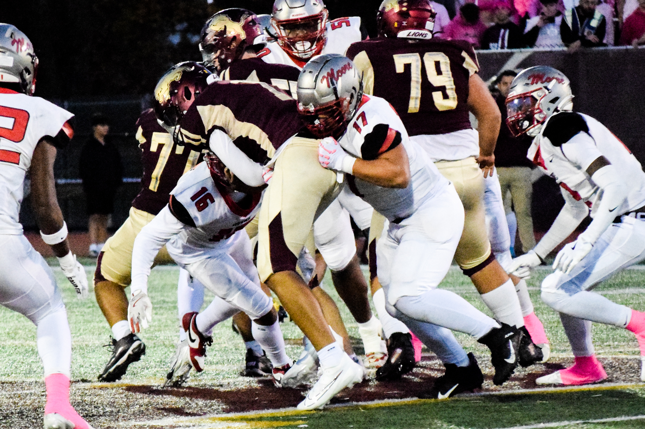 HS Football: Farrell upends Moore with second-half surge - silive.com