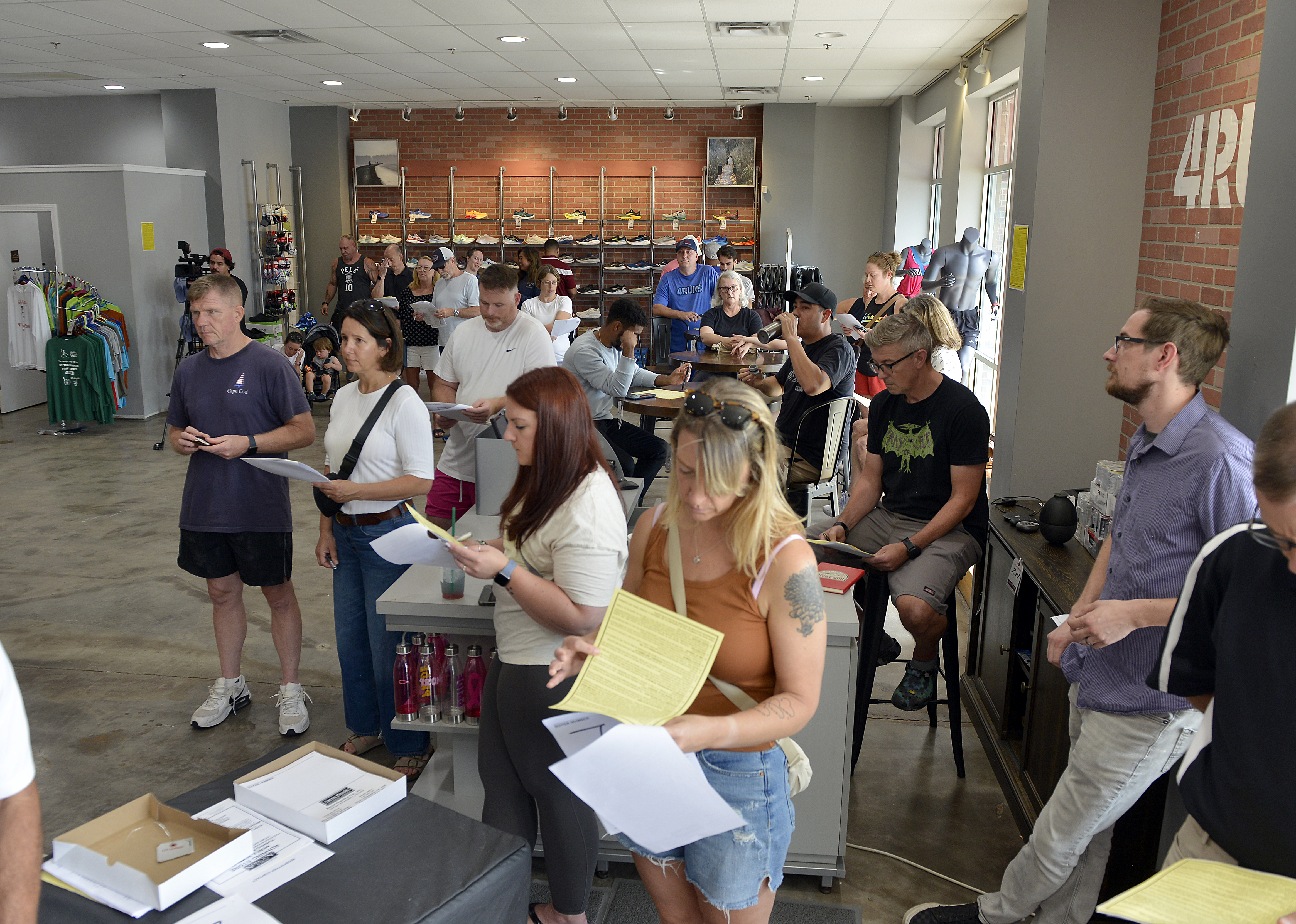 4RUN3 store in East Longmeadow holds auction - masslive.com