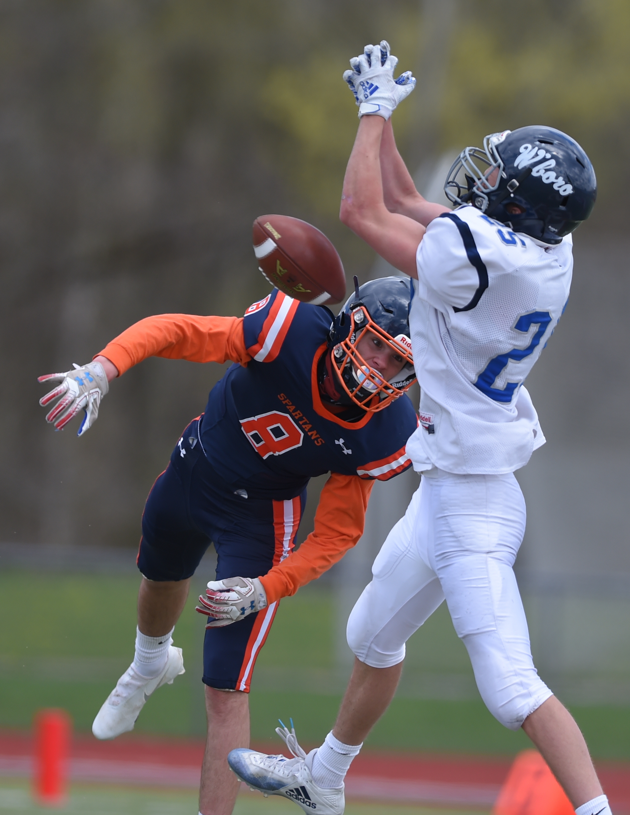 East Syracuse Minoa vs. Whitesboro football - syracuse.com