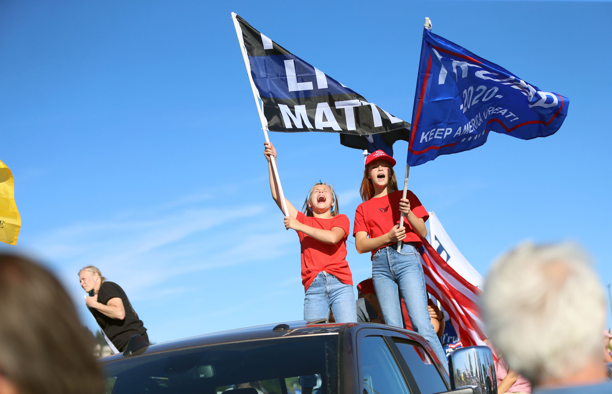 Trump event draws hundreds to Portland Area - oregonlive.com