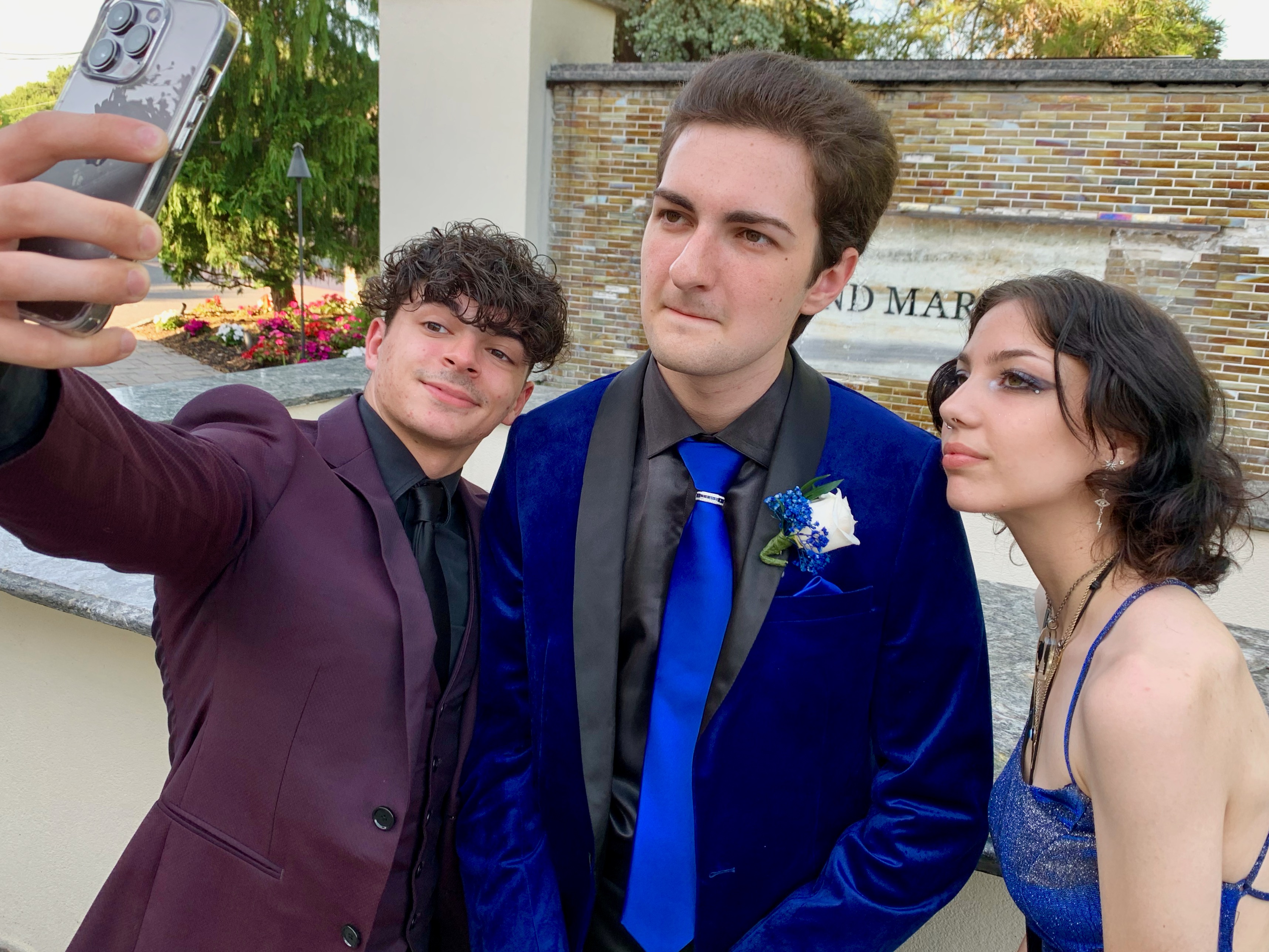 Prom 2022: Moore Catholic High School celebrates senior prom - silive.com