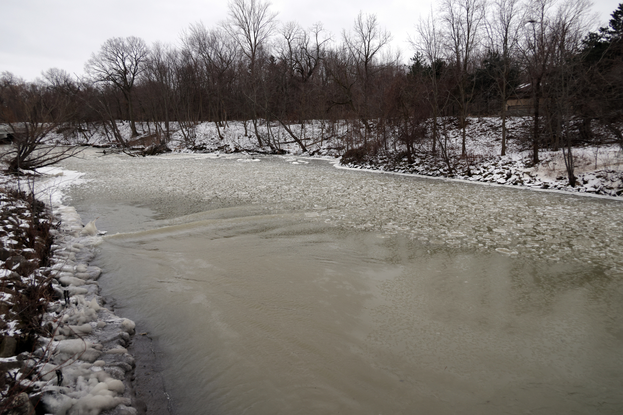 Ice along the Lake Erie shoreline - cleveland.com