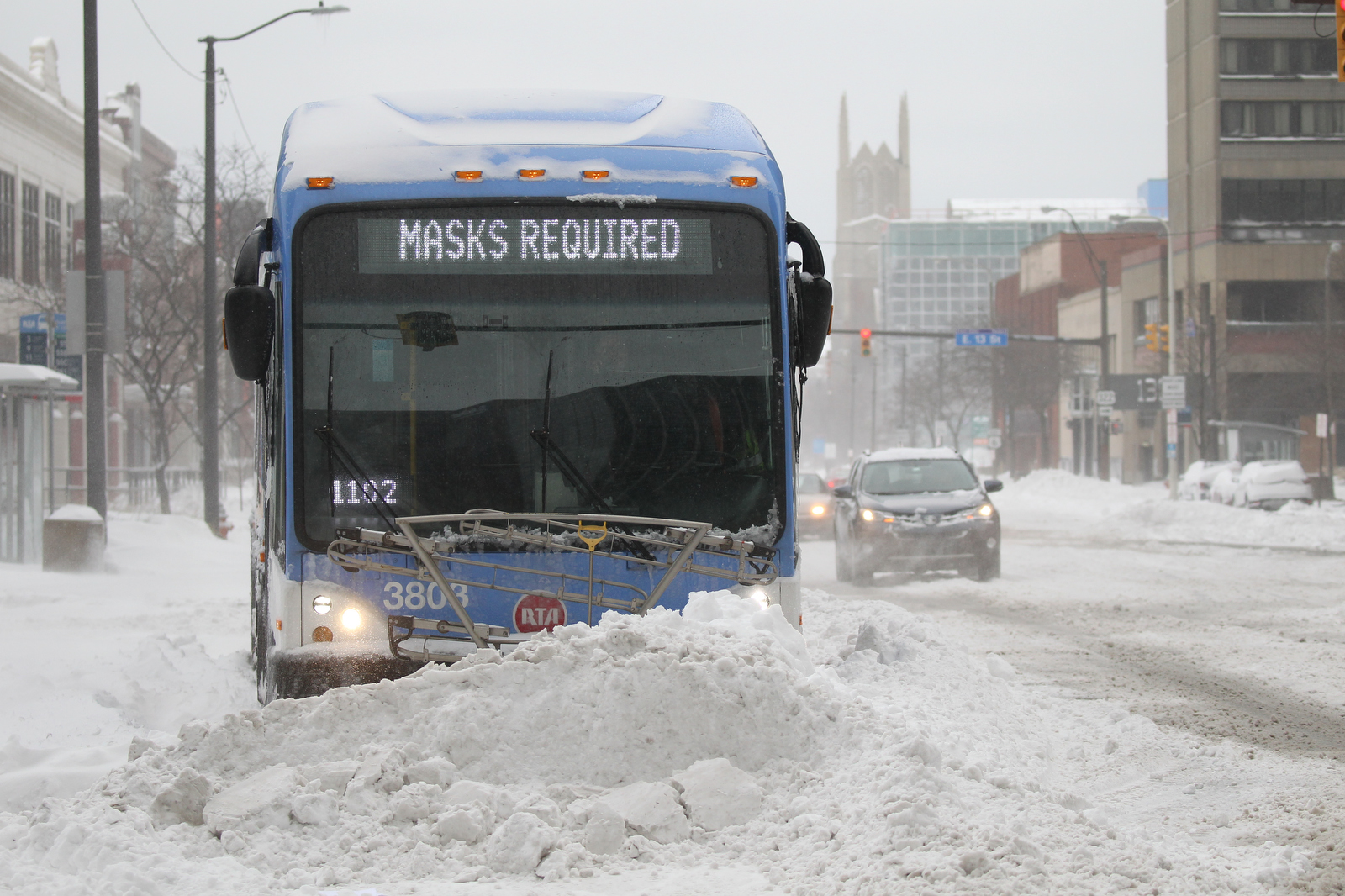 Heavy snowfall hits NE Ohio, Midwest - cleveland.com