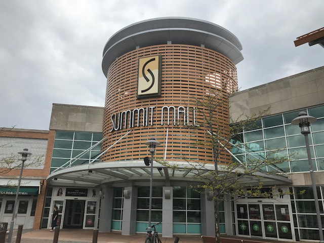 Summit Mall reopens - cleveland.com