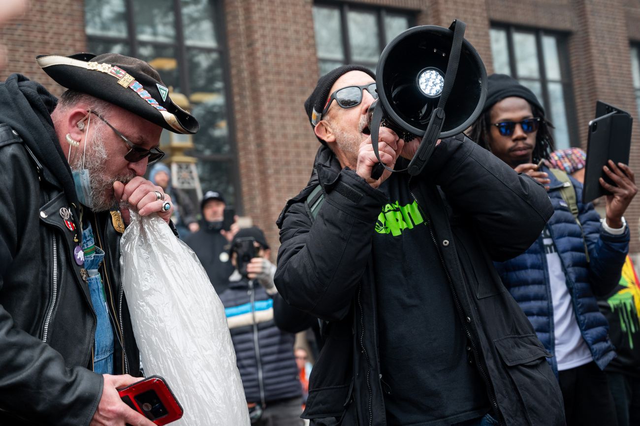 In-person Hash Bash event draws hundreds in spite of COVID restrictions ...