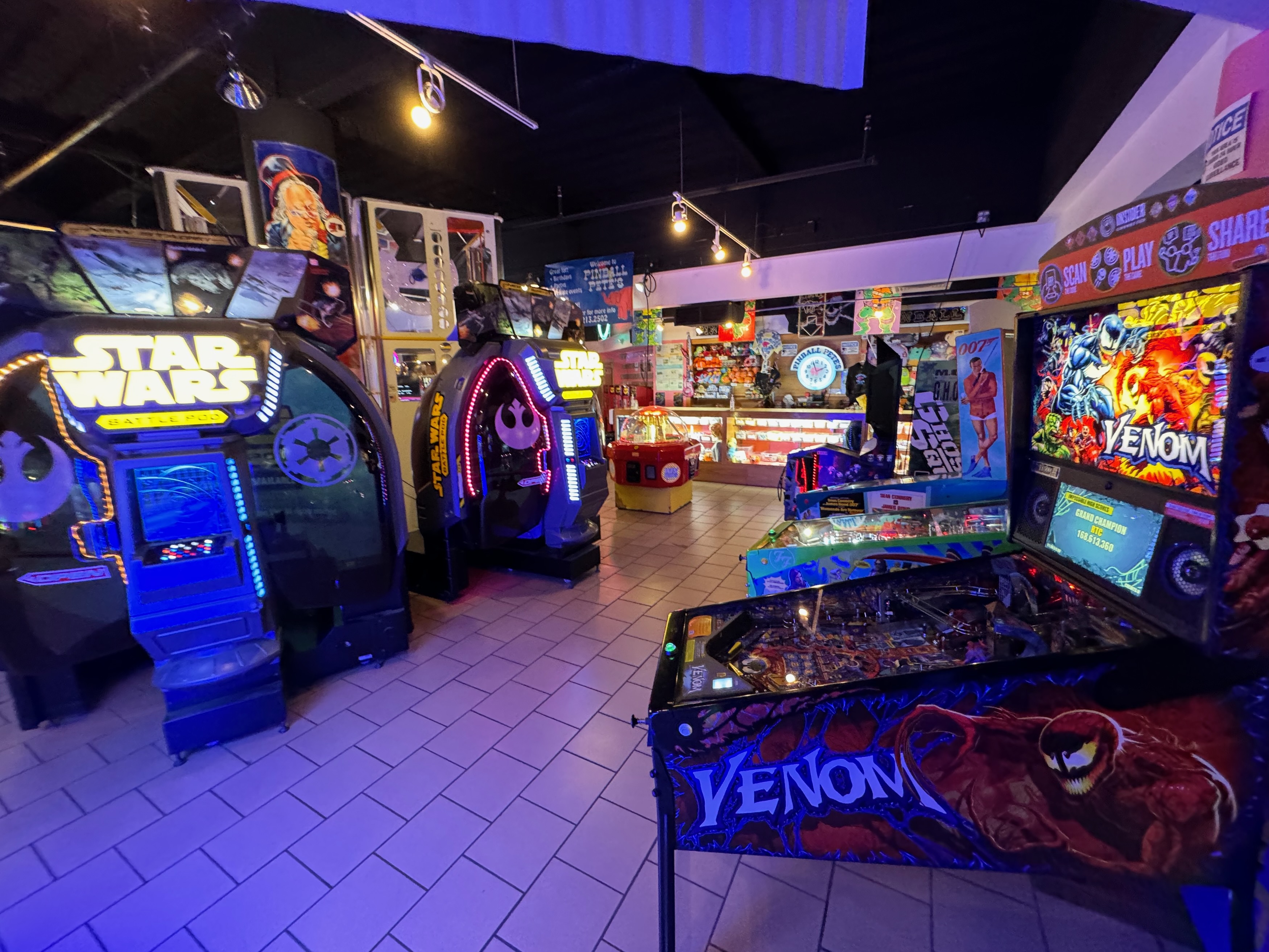 Pinball Pete's arcade in the Galleria building on South U in Ann Arbor ...