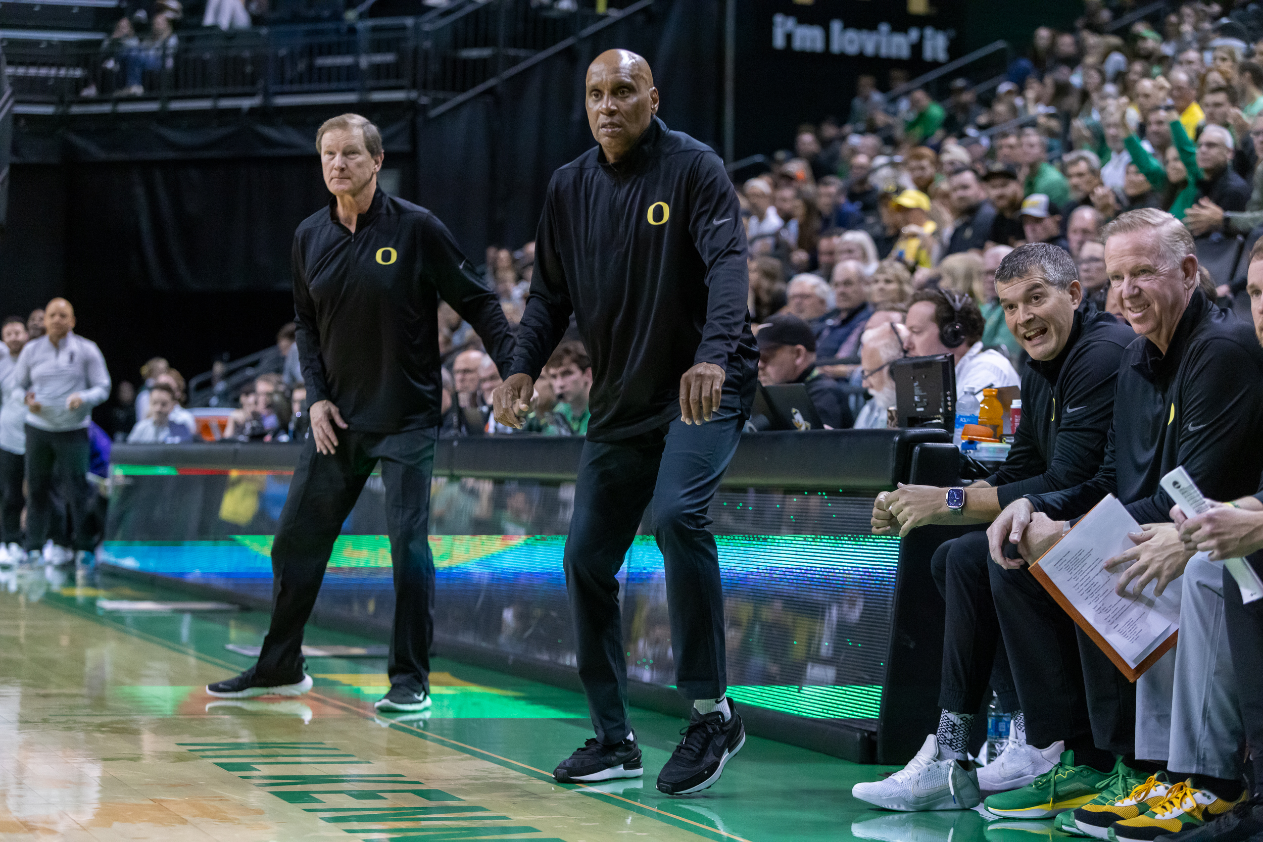 Oregon Ducks vs. Portland Pilots men's basketball: Nov. 12, 2024 ...