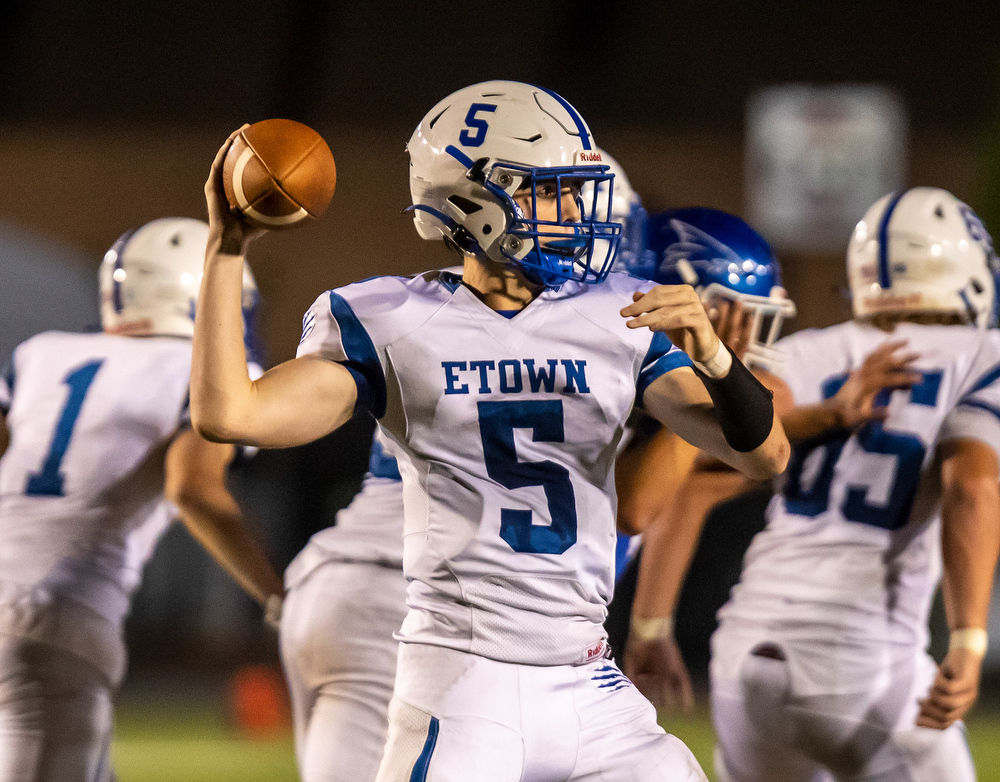 Elizabethtown defeats Lower Dauphin 41-28 in high school football ...
