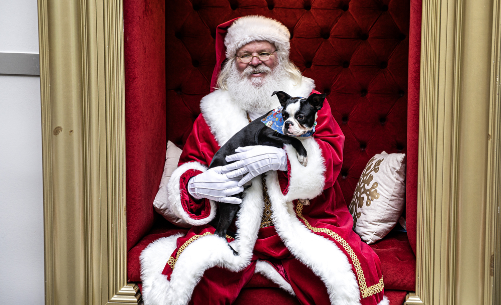 Santa Claus at Capital City Mall - pennlive.com