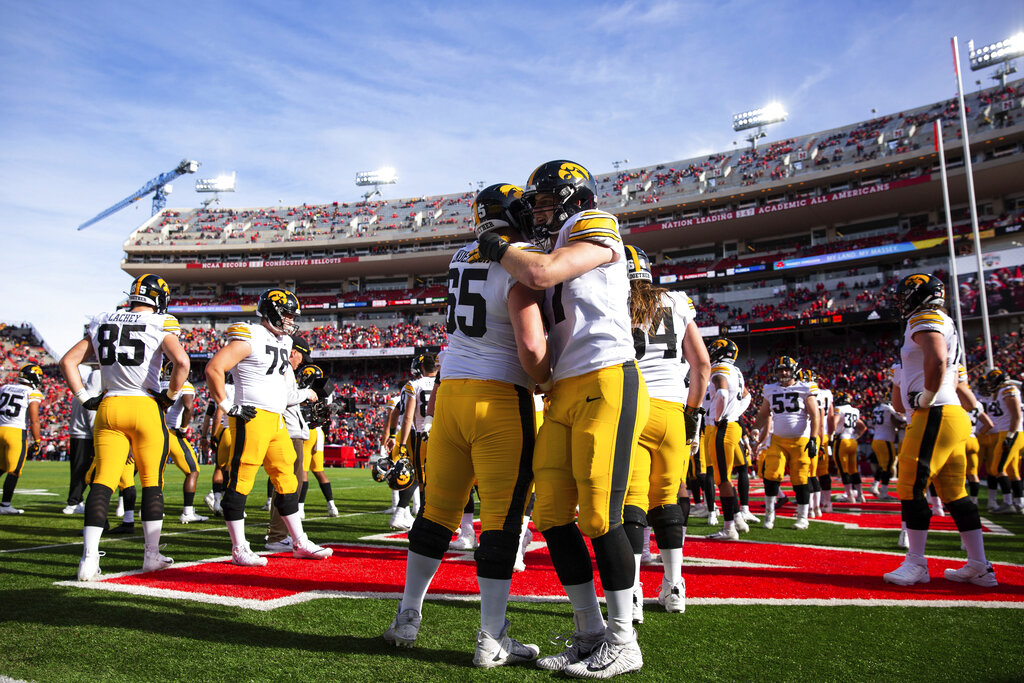 cleveland.com Mock Draft pick: Tyler Linderbaum - cleveland.com