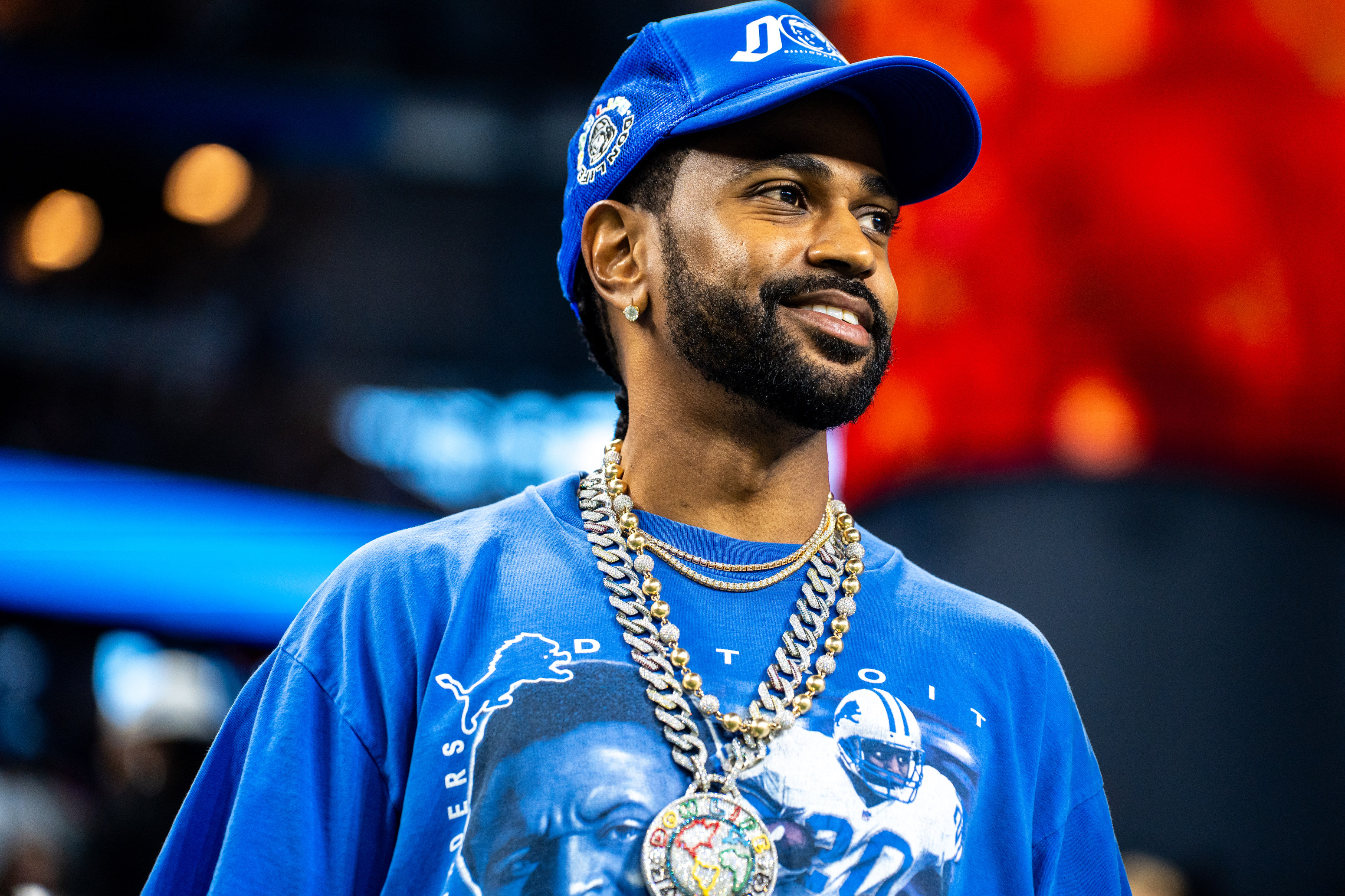 Celebrities you may spot at the Lions-Vikings regular season finale ...