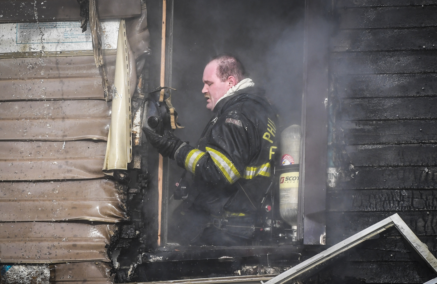 Phillipsburg apartment fire Dec. 9, 2021 - lehighvalleylive.com